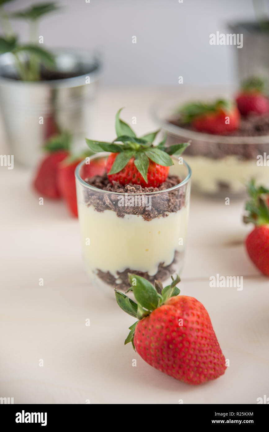 vanilla pudding with strawberries Stock Photo - Alamy