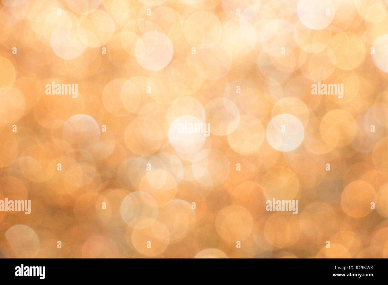 Golden bokeh hi-res stock photography and images - Alamy