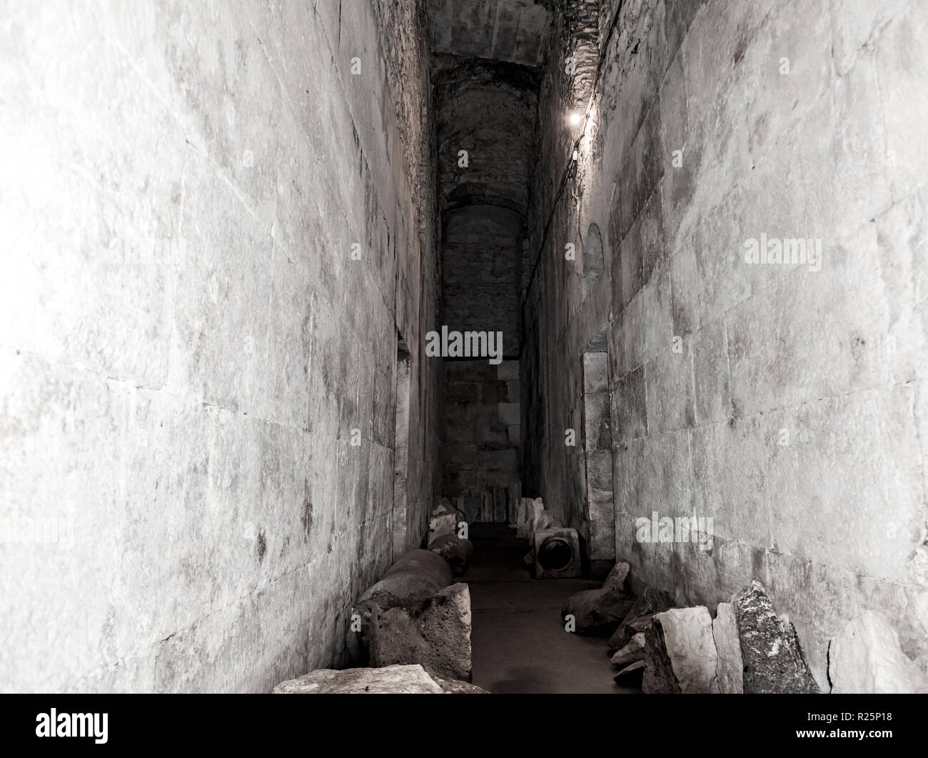 Old abandoned dungeons or catacombs Stock Photo - Alamy