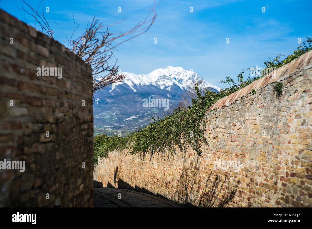 Penne abruzzo hi-res stock photography and images - Alamy