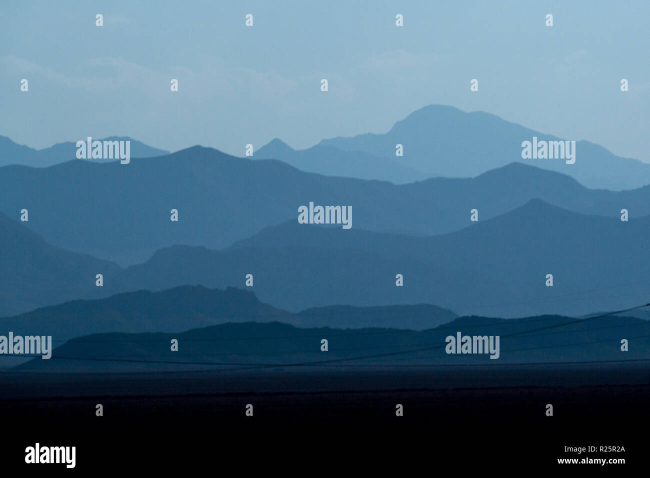 Mountain ranges of Zagros mountains in west Iran Stock Photo - Alamy