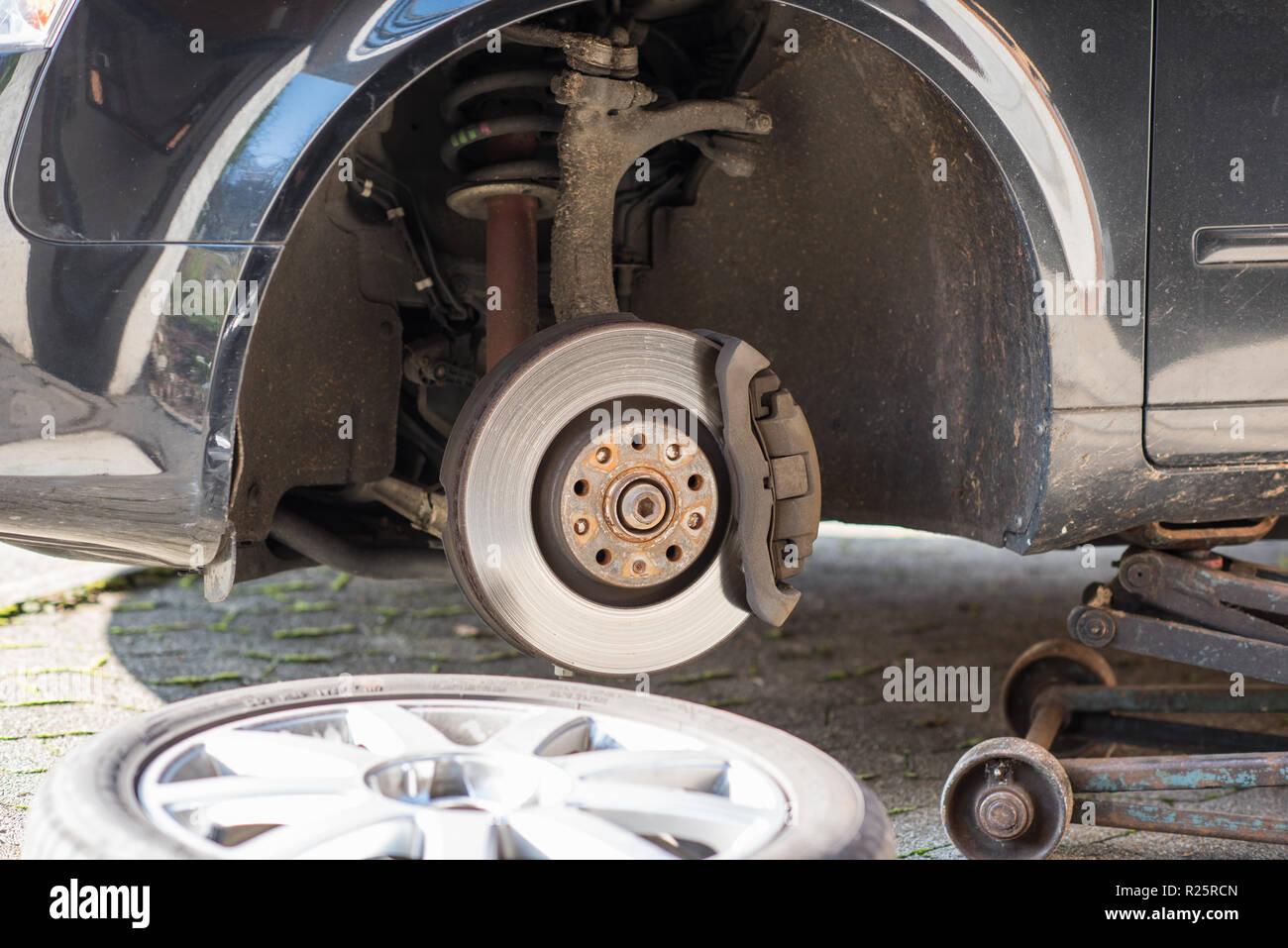 tire breakdown and tire change Stock Photo - Alamy
