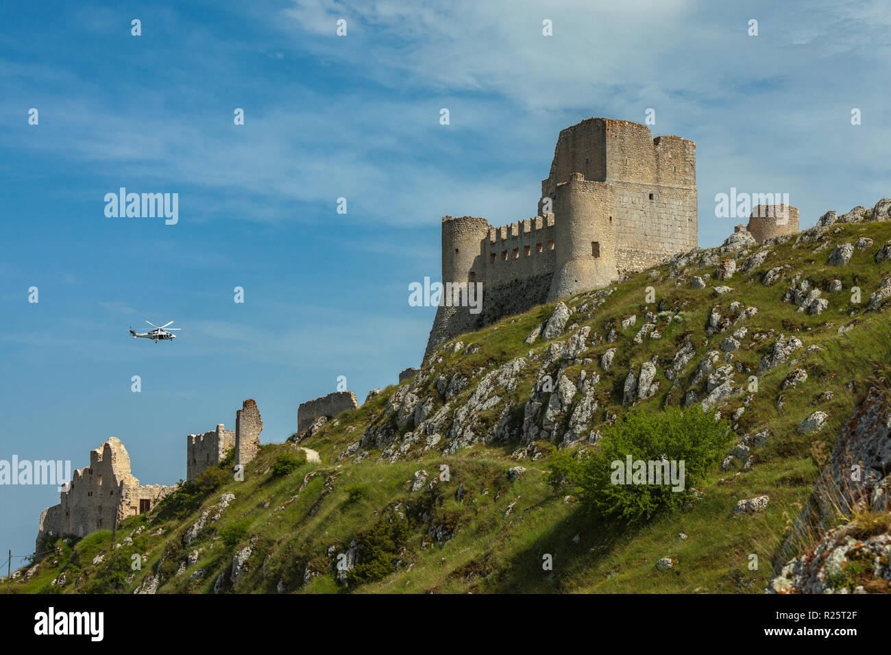 Castle of rocca calascio hi-res stock photography and images - Alamy