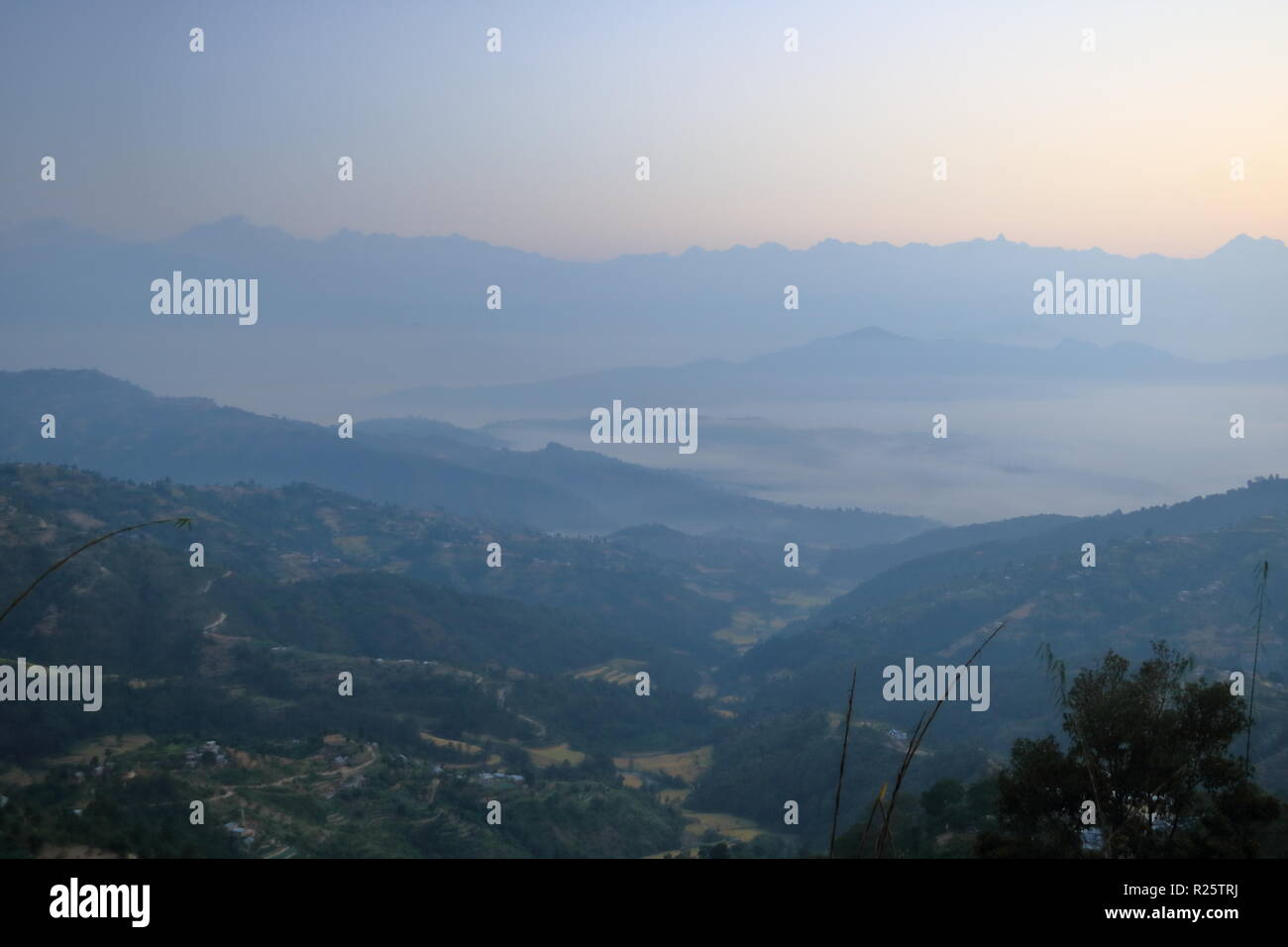 Beautiful first light from sunrise on Himalaya mountain range in Nepal ...