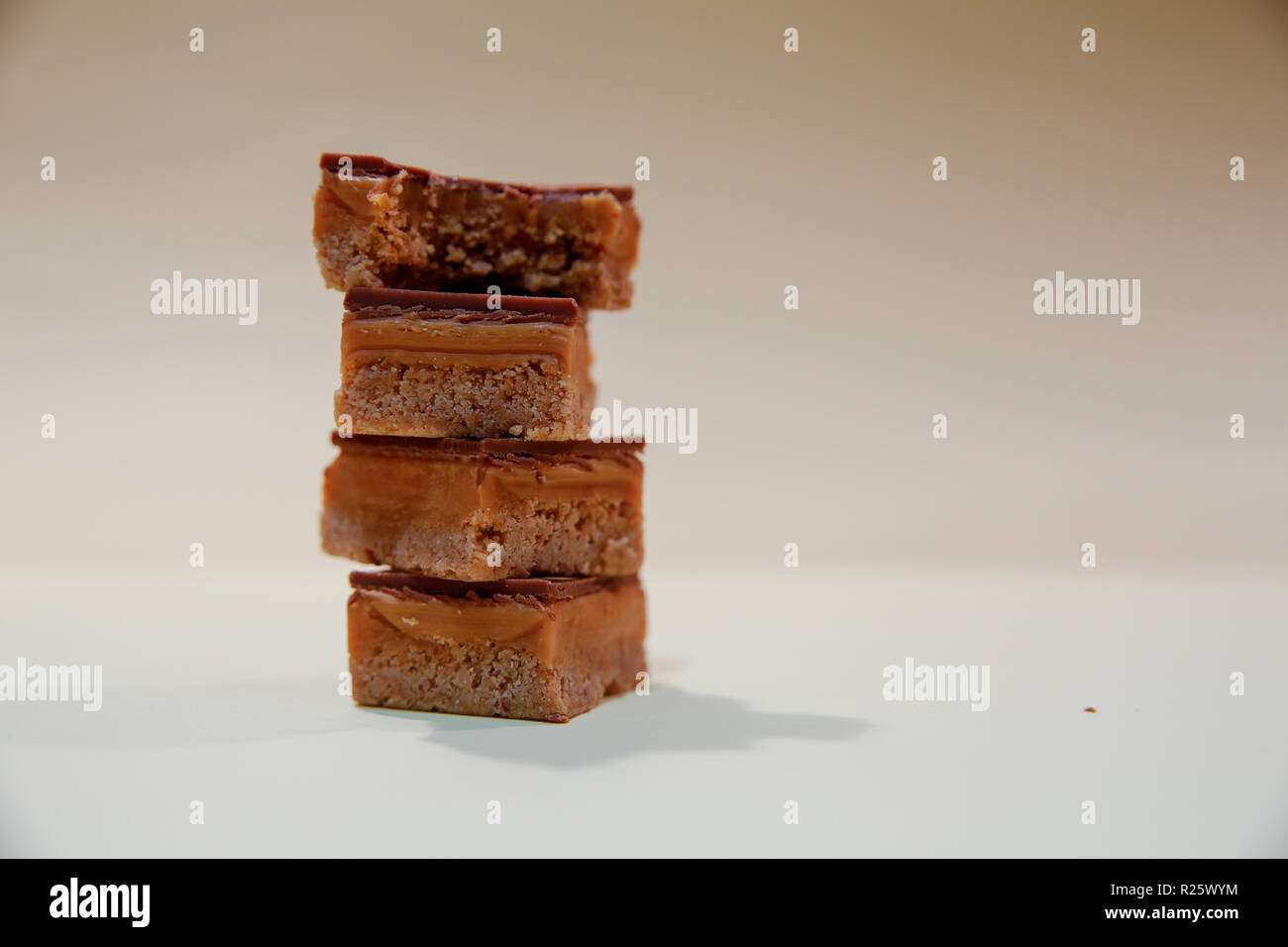 Millionaires shortbread dessert hi-res stock photography and images - Alamy