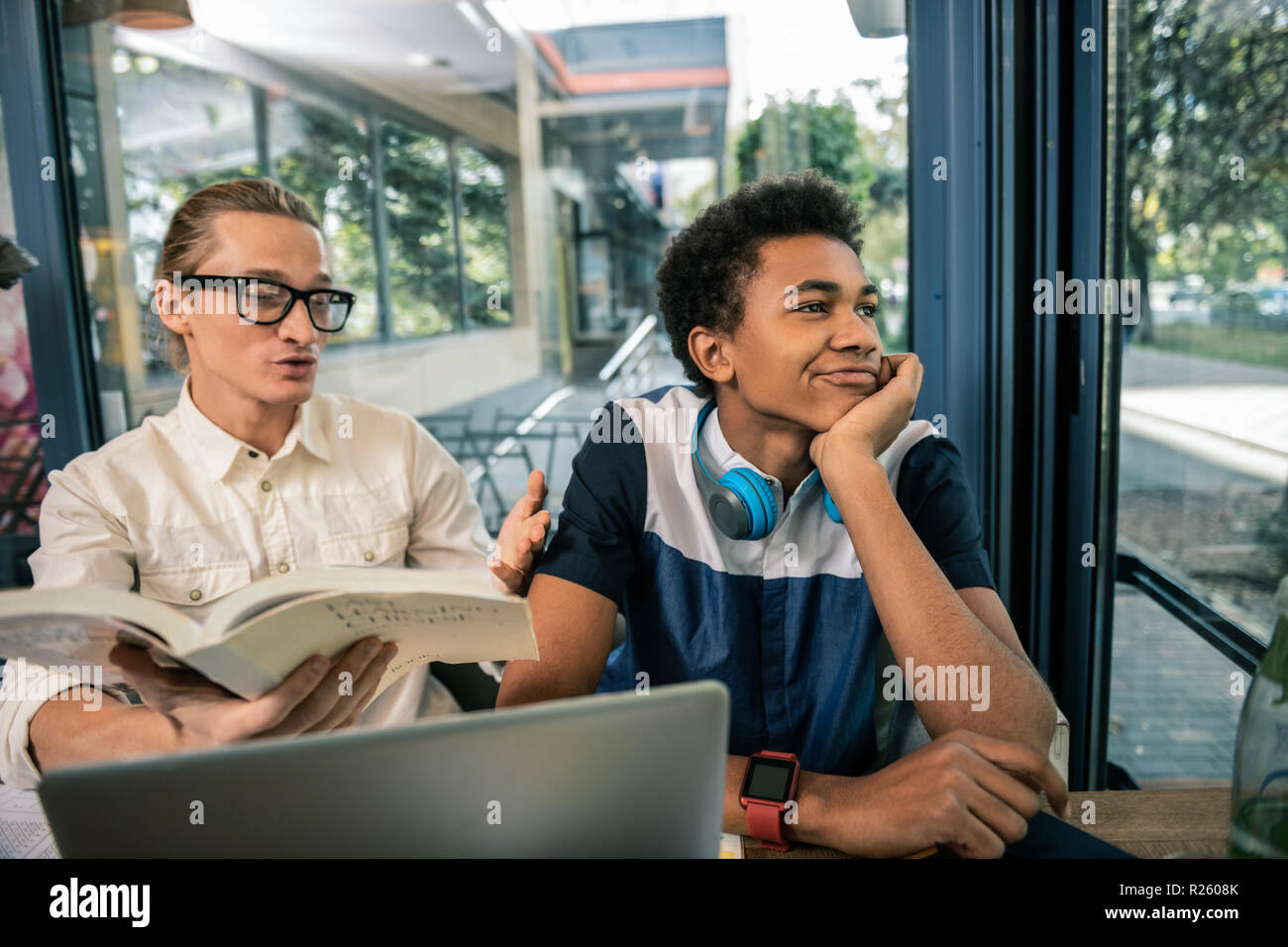 Uninterested student teacher hi-res stock photography and images - Alamy