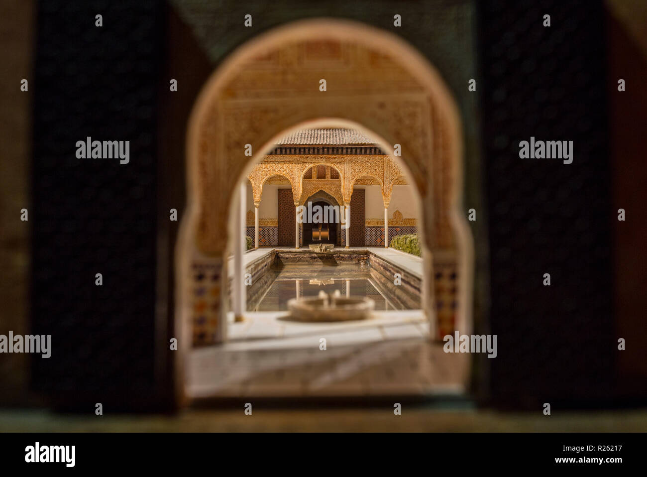 Scale the walls hi-res stock photography and images - Alamy