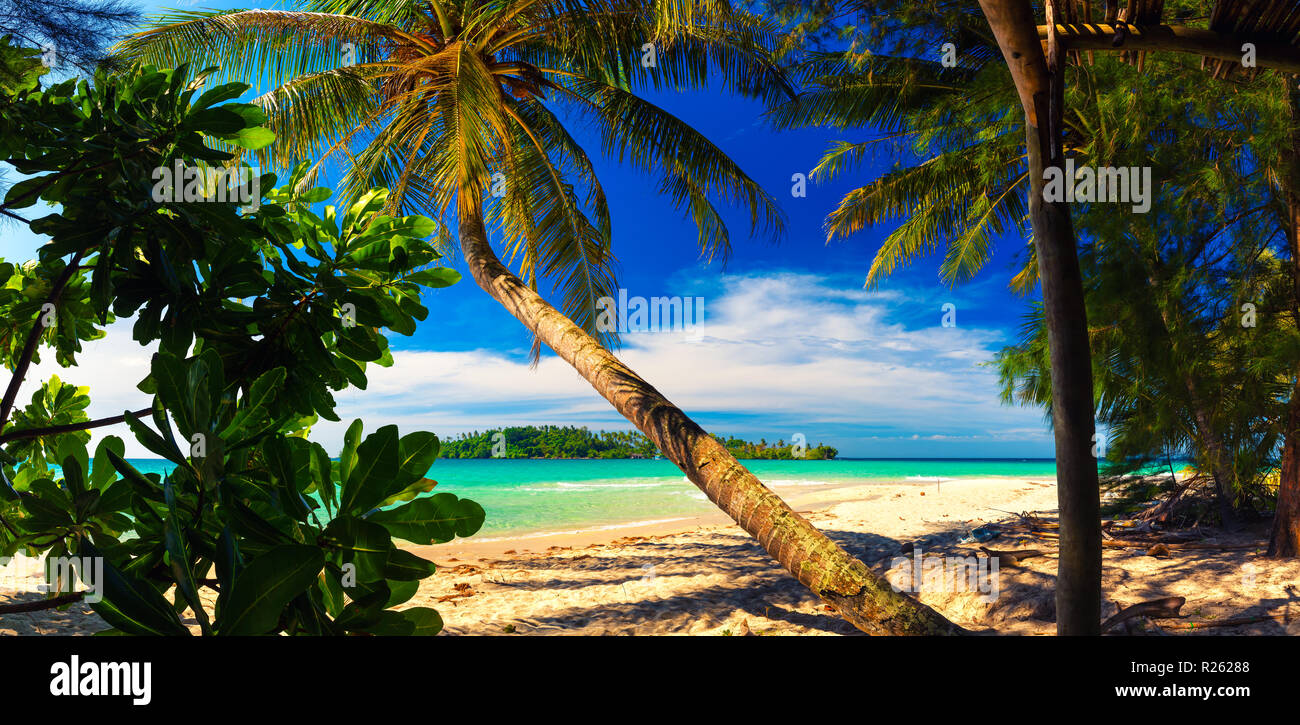 Sandy beach azure ocean bali hi-res stock photography and images - Alamy
