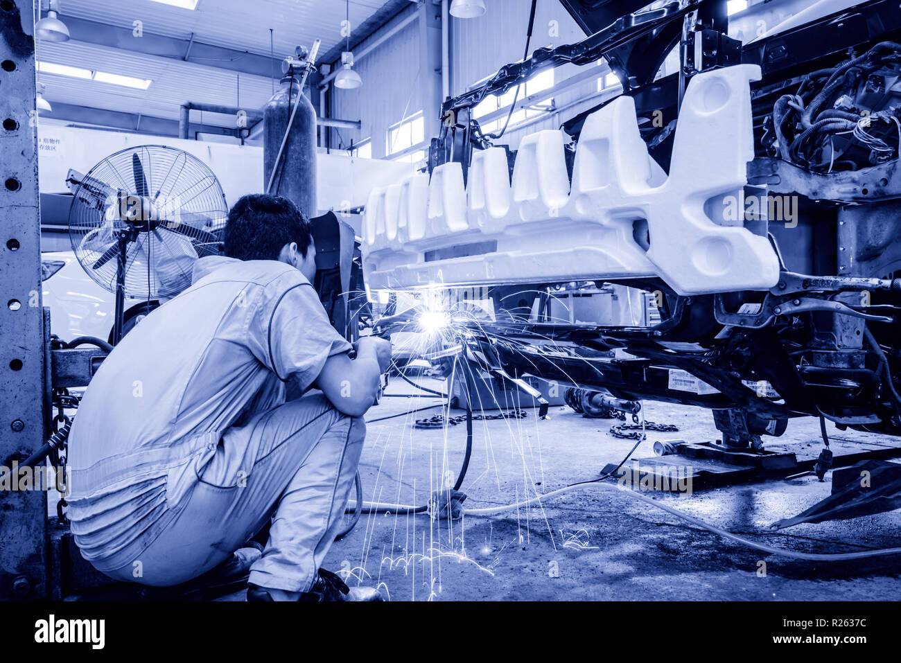 Auto repair factory Stock Photo - Alamy