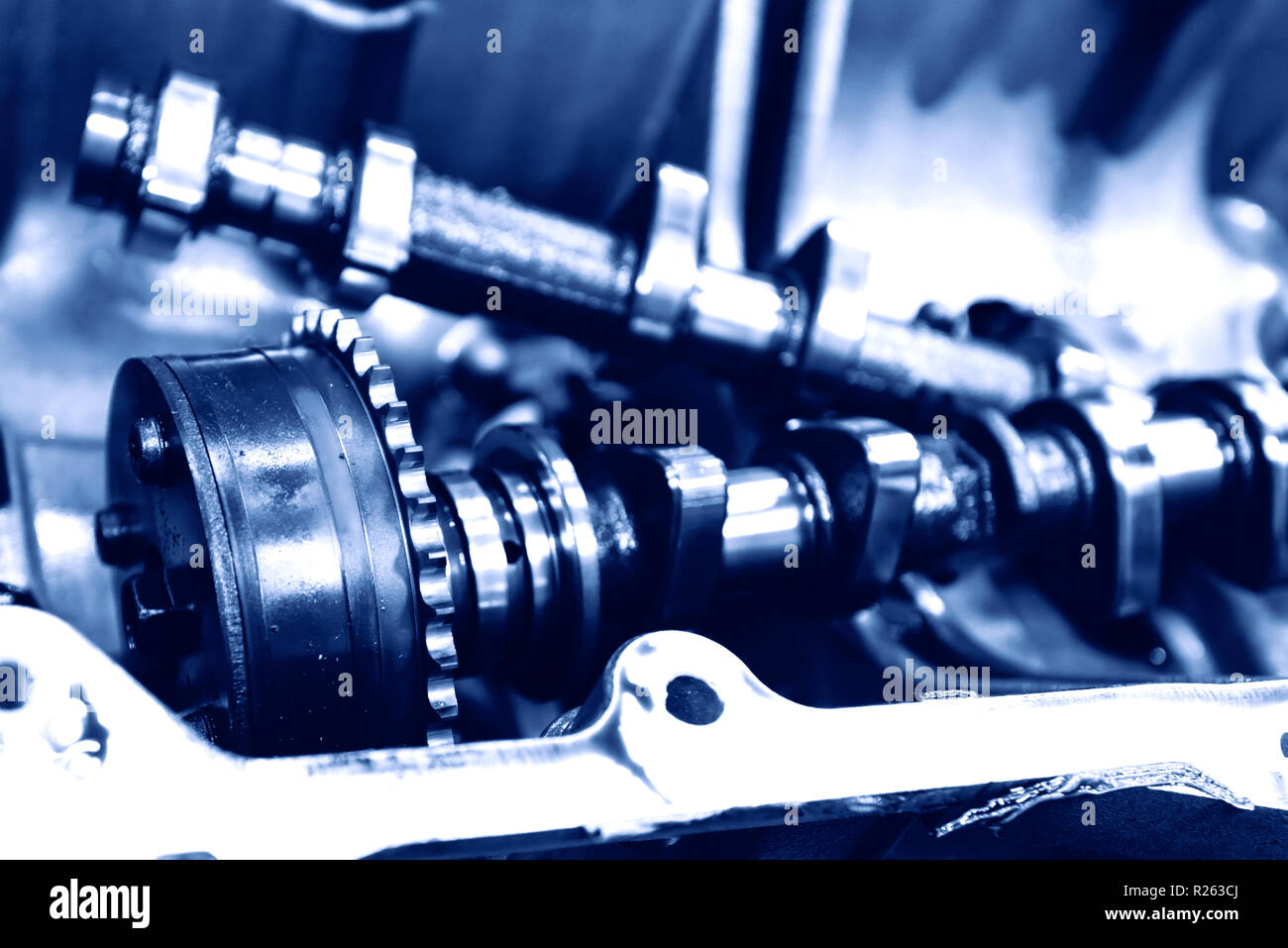 Engine repair hi-res stock photography and images - Alamy