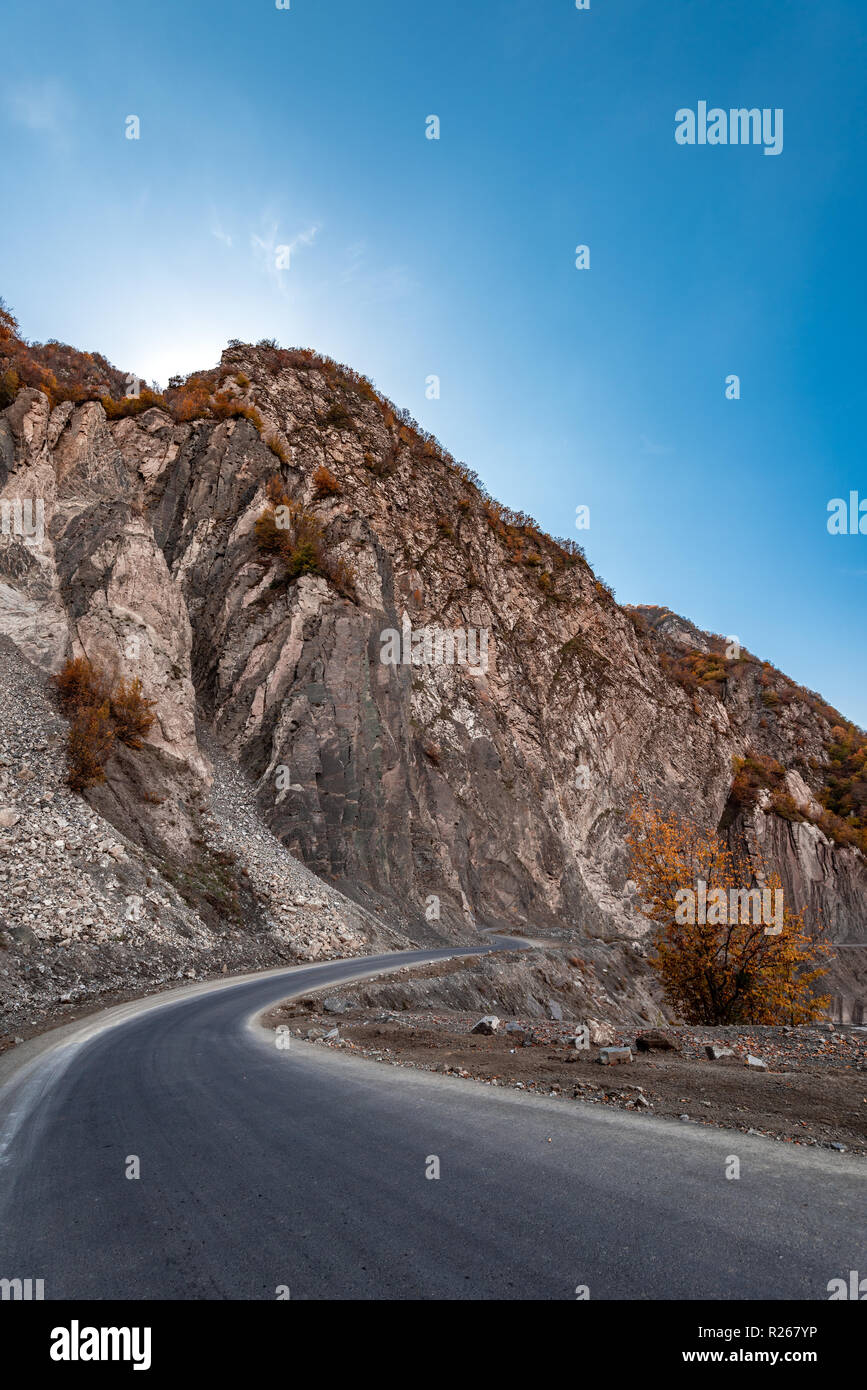 Gorge road hi-res stock photography and images - Alamy