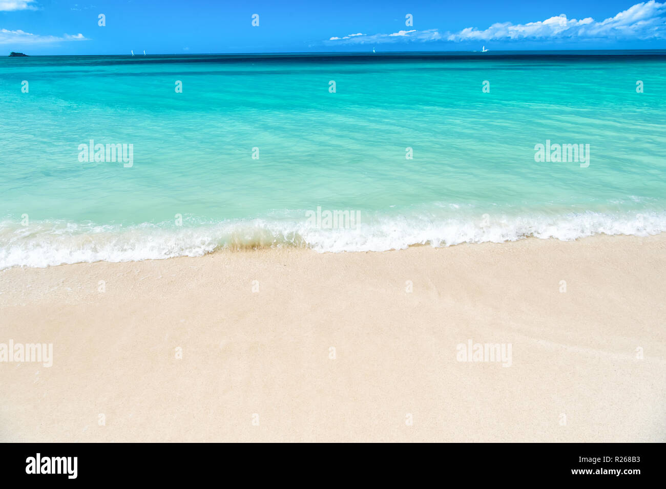 Beautiful marine view on caribbean sea coast line with clean wavy surf ...