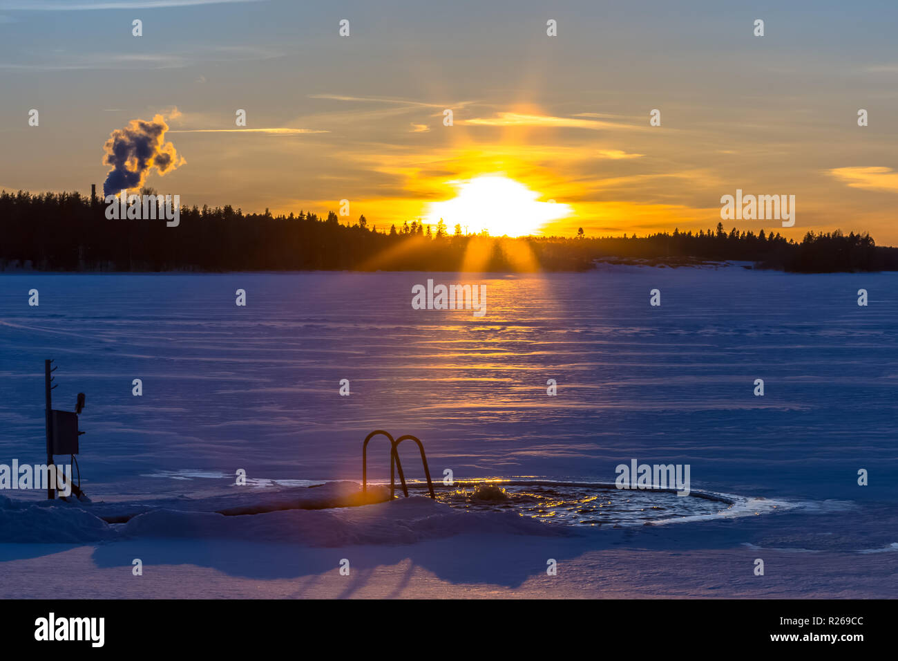 Ice swimming hi-res stock photography and images - Alamy