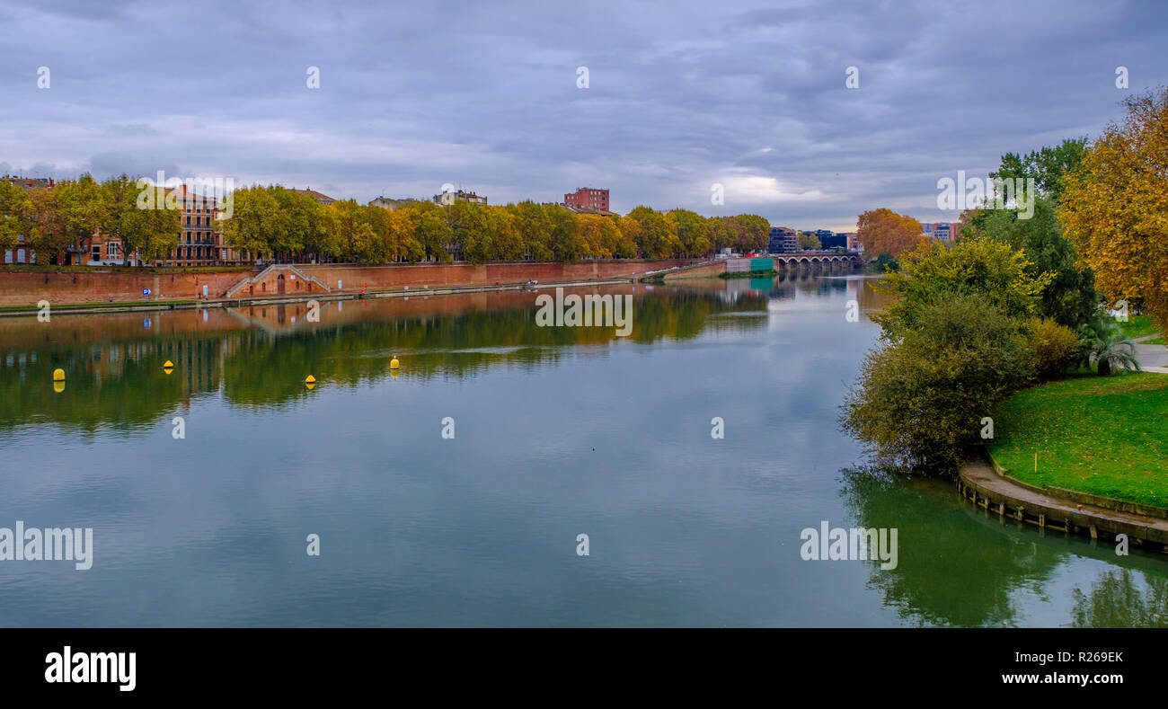French river haute garonne hi-res stock photography and images - Alamy