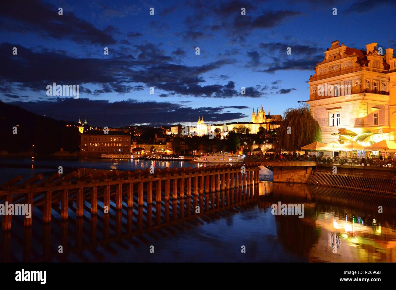 Prague Nightlife Stock Photos & Prague Nightlife Stock Images - Alamy