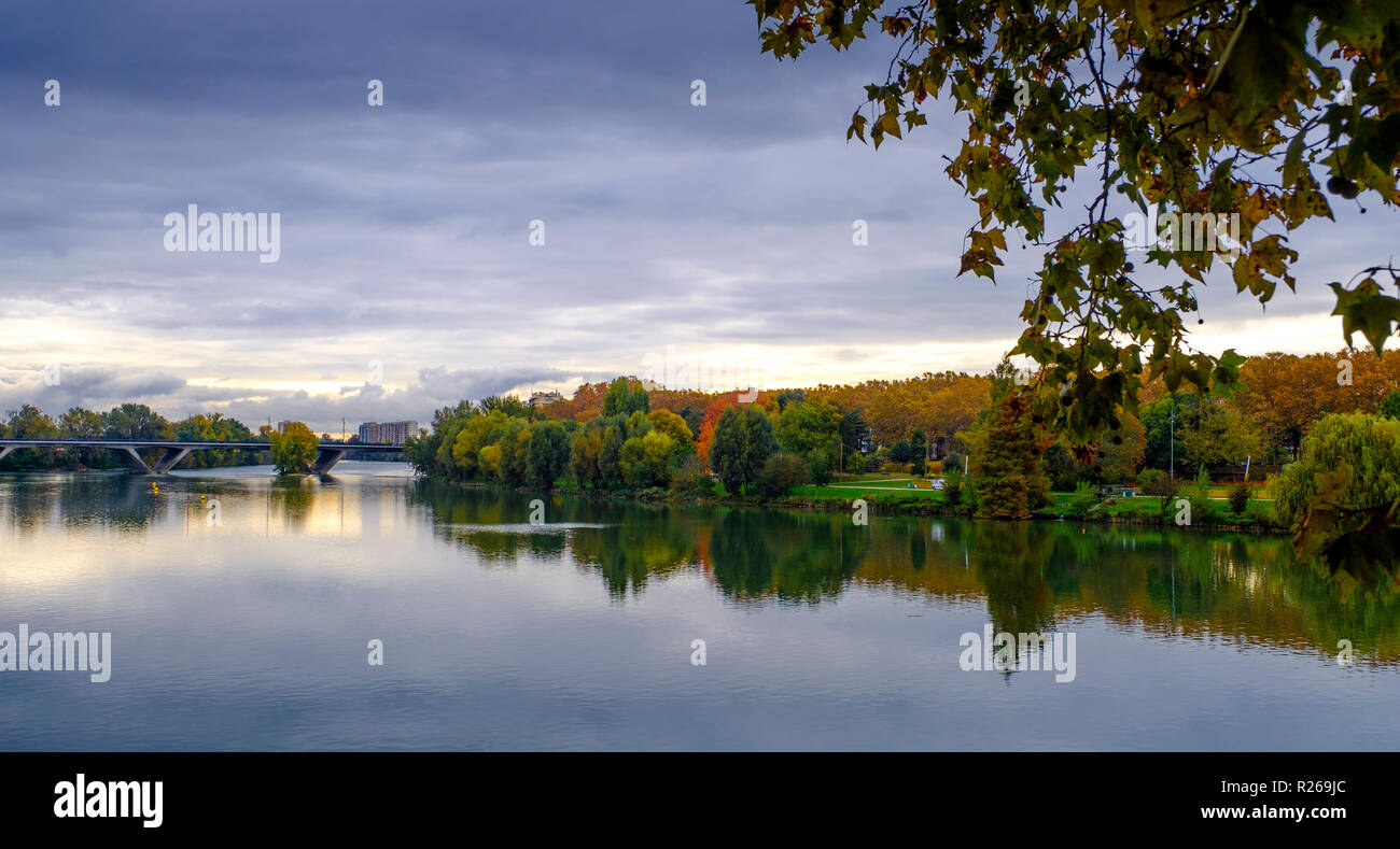 French river haute garonne hi-res stock photography and images - Alamy