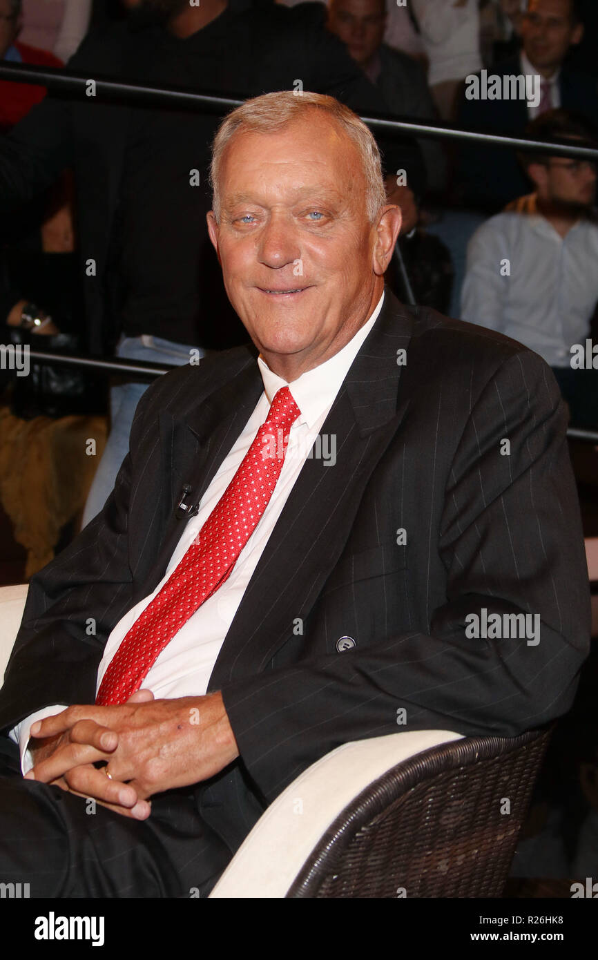 Guests at Markus Lanz Talkshow in Hamburg, Germany Featuring: Michael ...