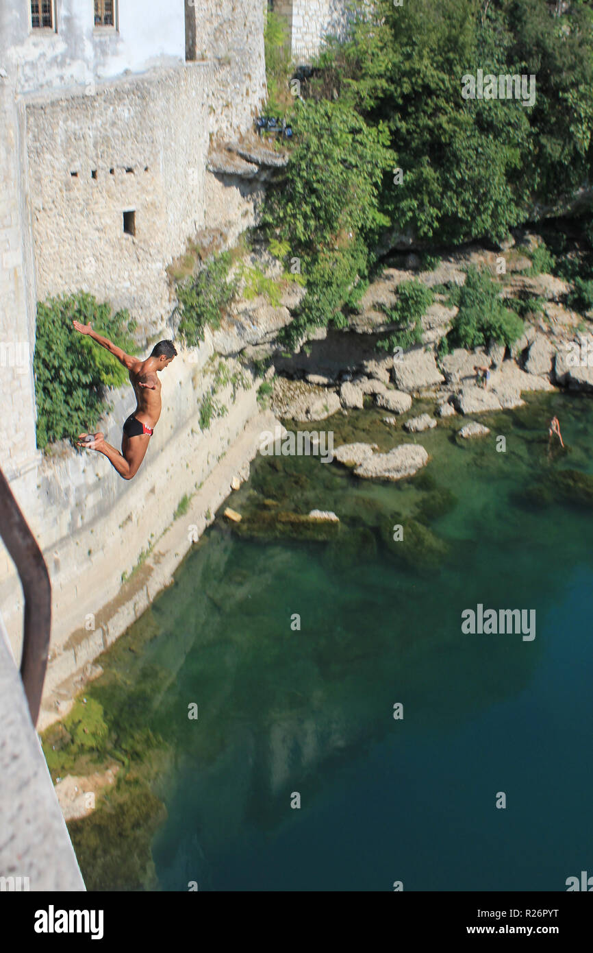 Mostar bridge jump hi-res stock photography and images - Alamy