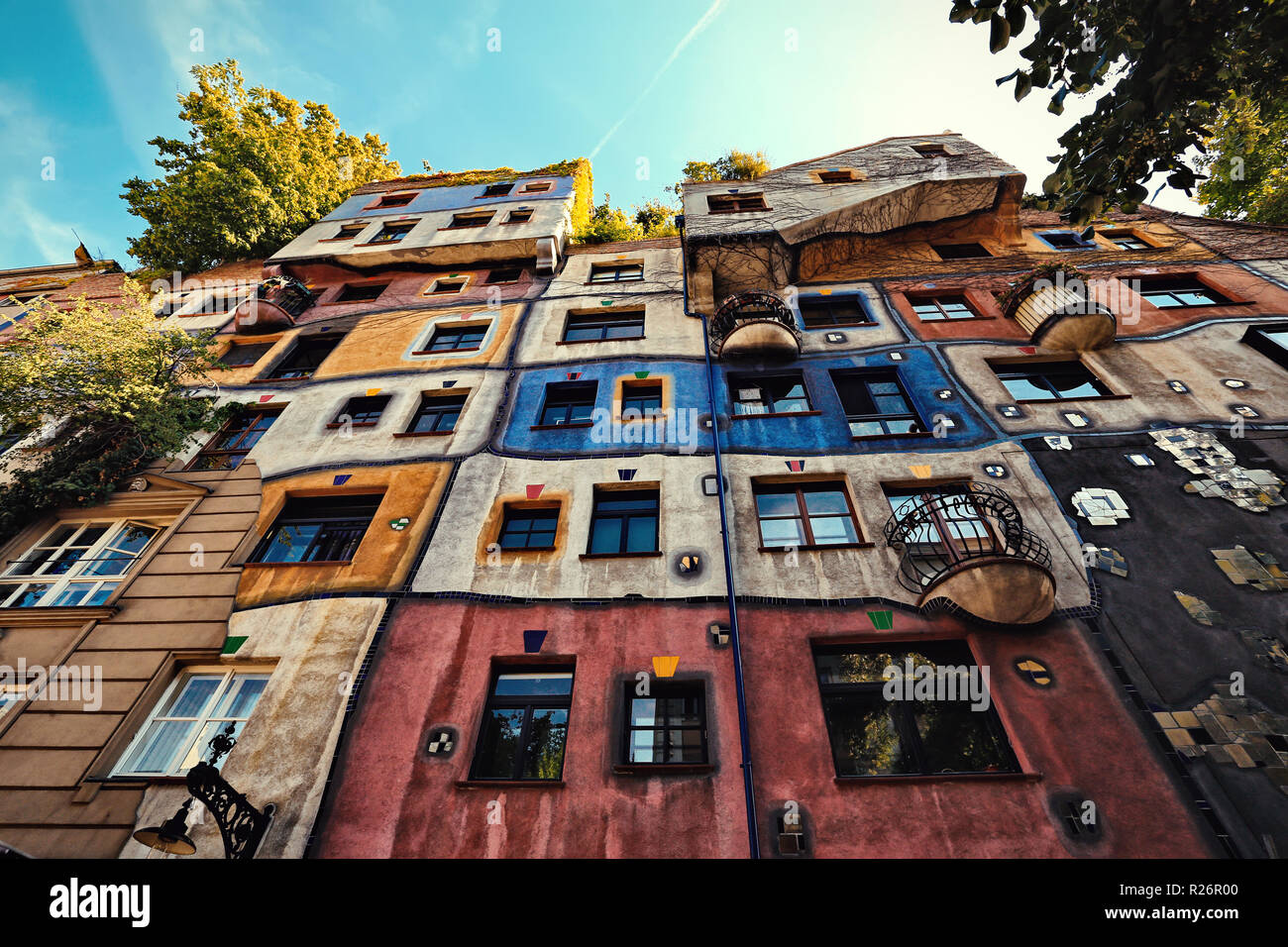 Vienna, Austria, July 2018. View of colorful Hundertwasser House Stock ...