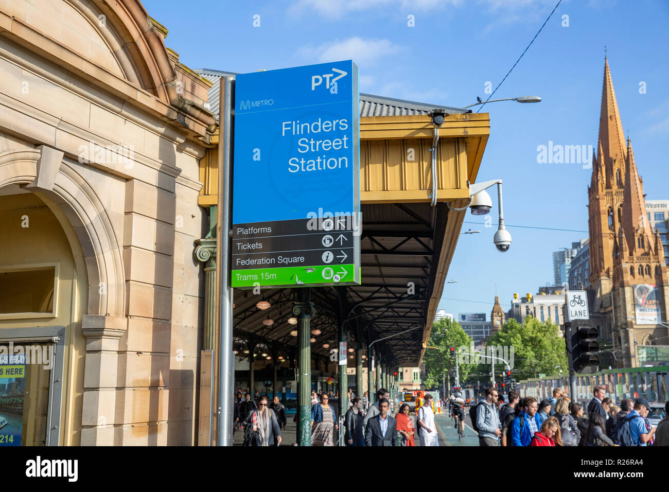 Flinders street rail station hi-res stock photography and images - Alamy