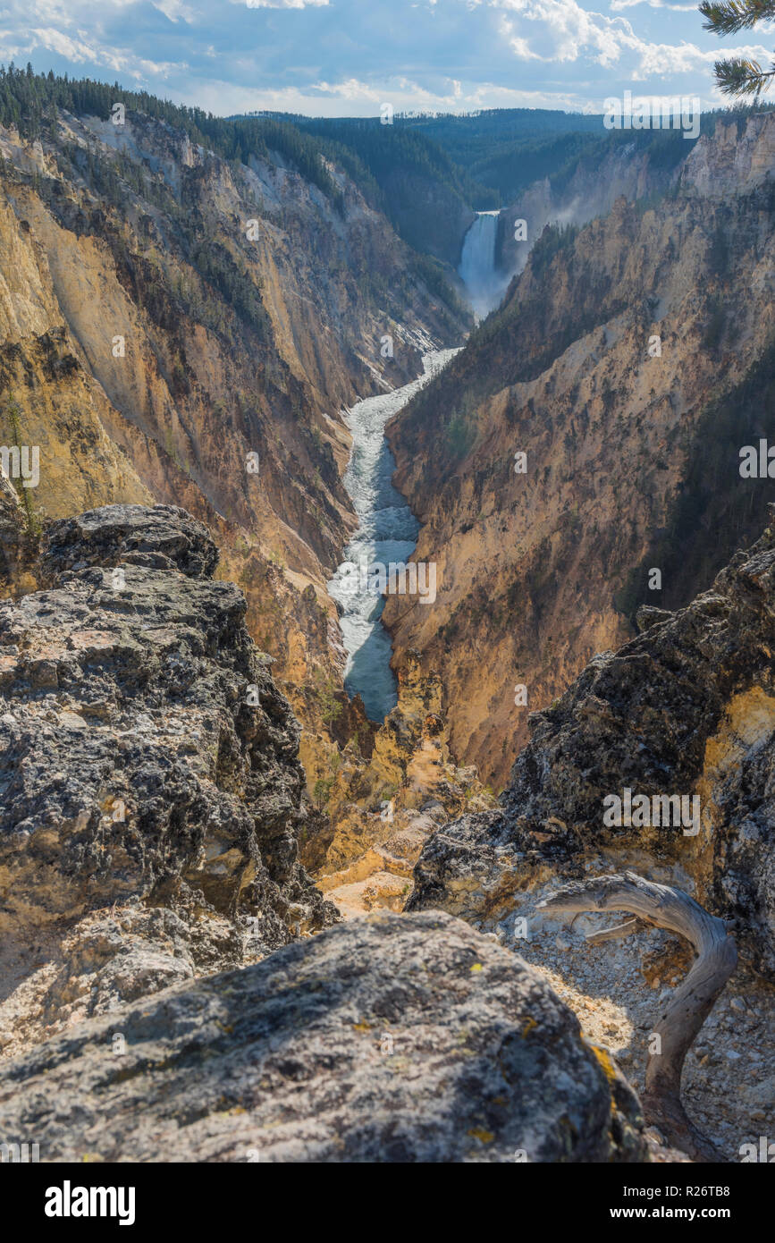 Valley yellowstone river hi-res stock photography and images - Alamy