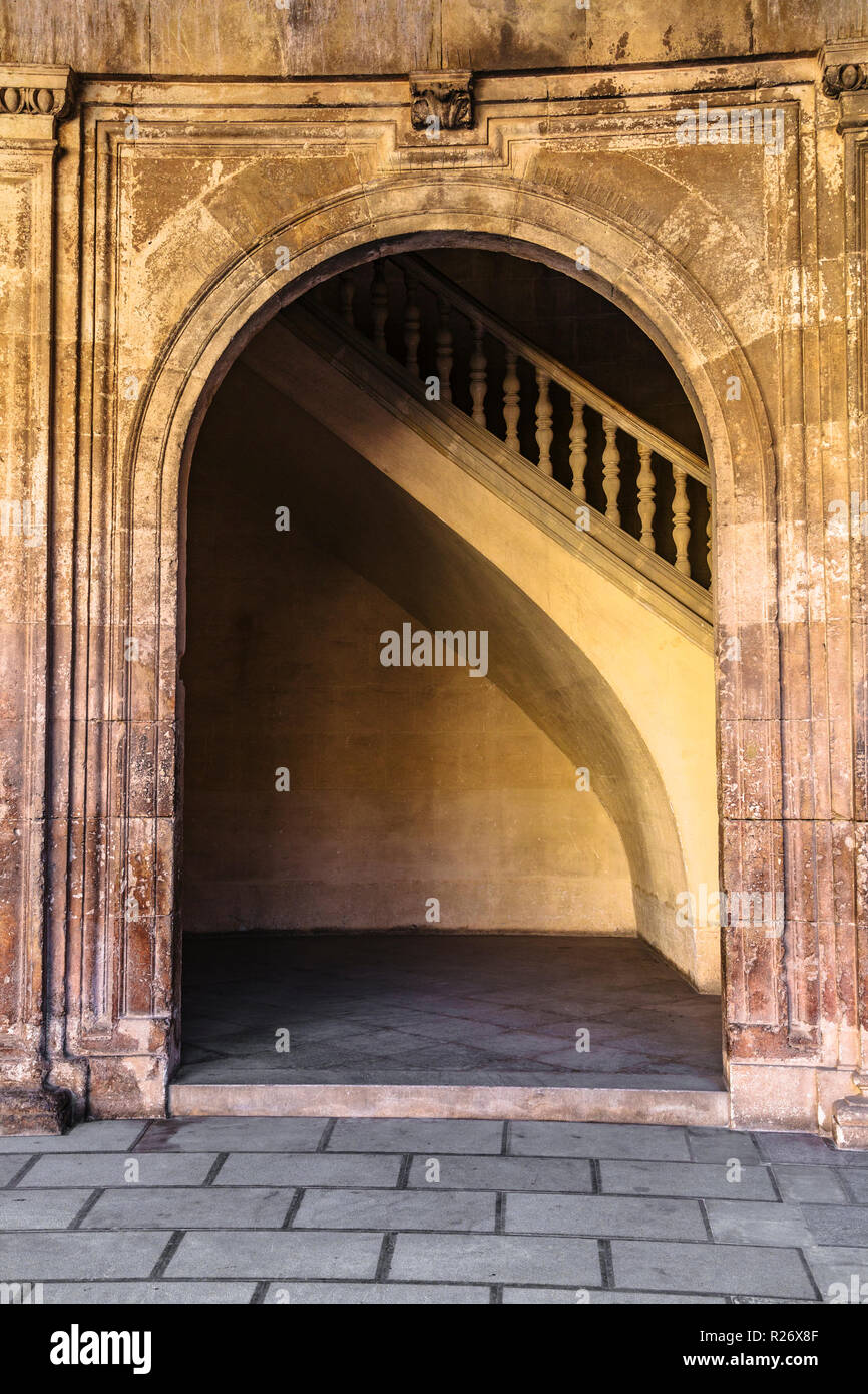 Ornate exterior stucco work hi-res stock photography and images - Alamy