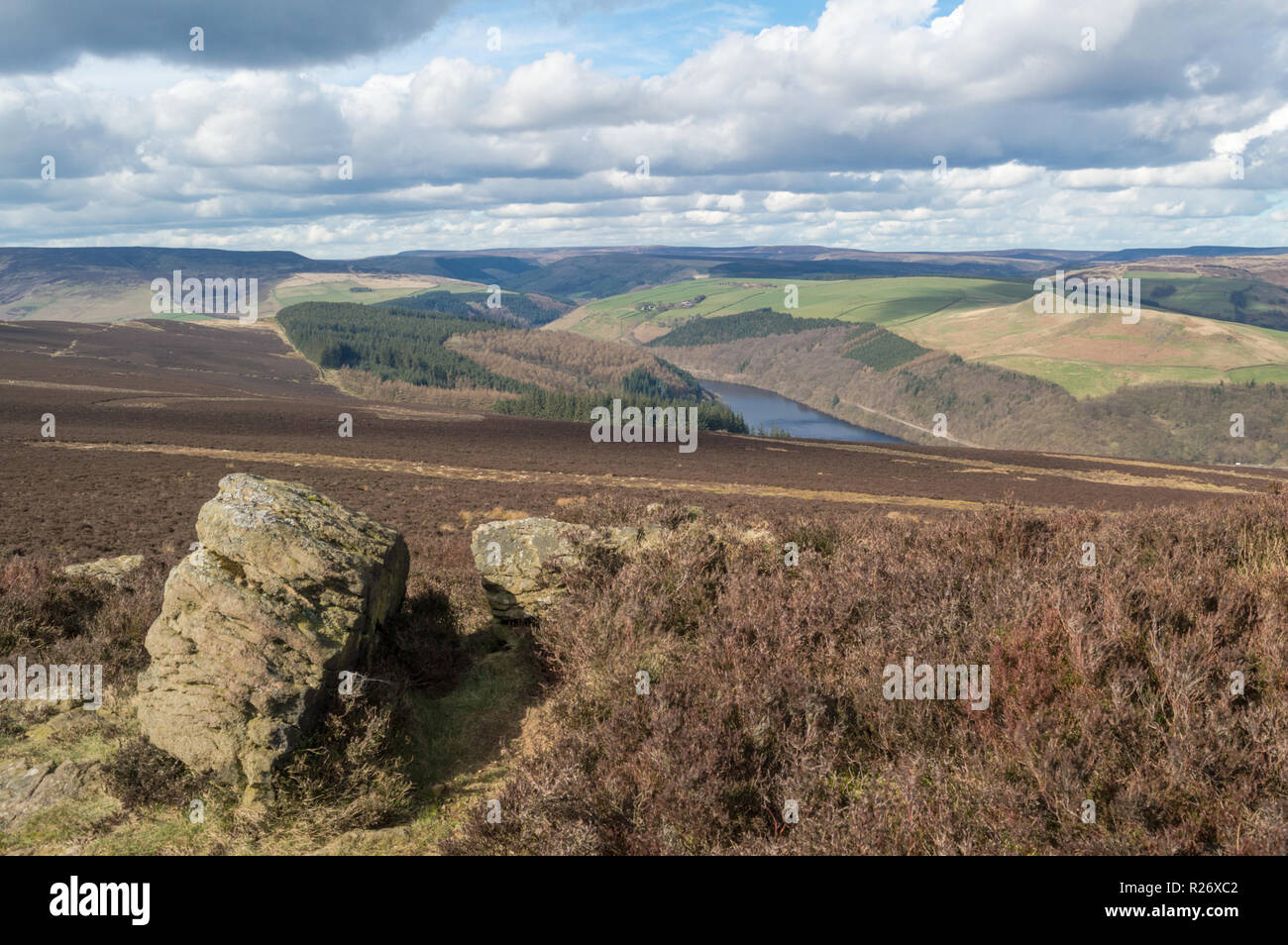 Looking over the Ladybower reservoir from the peak of Win Hill in the ...