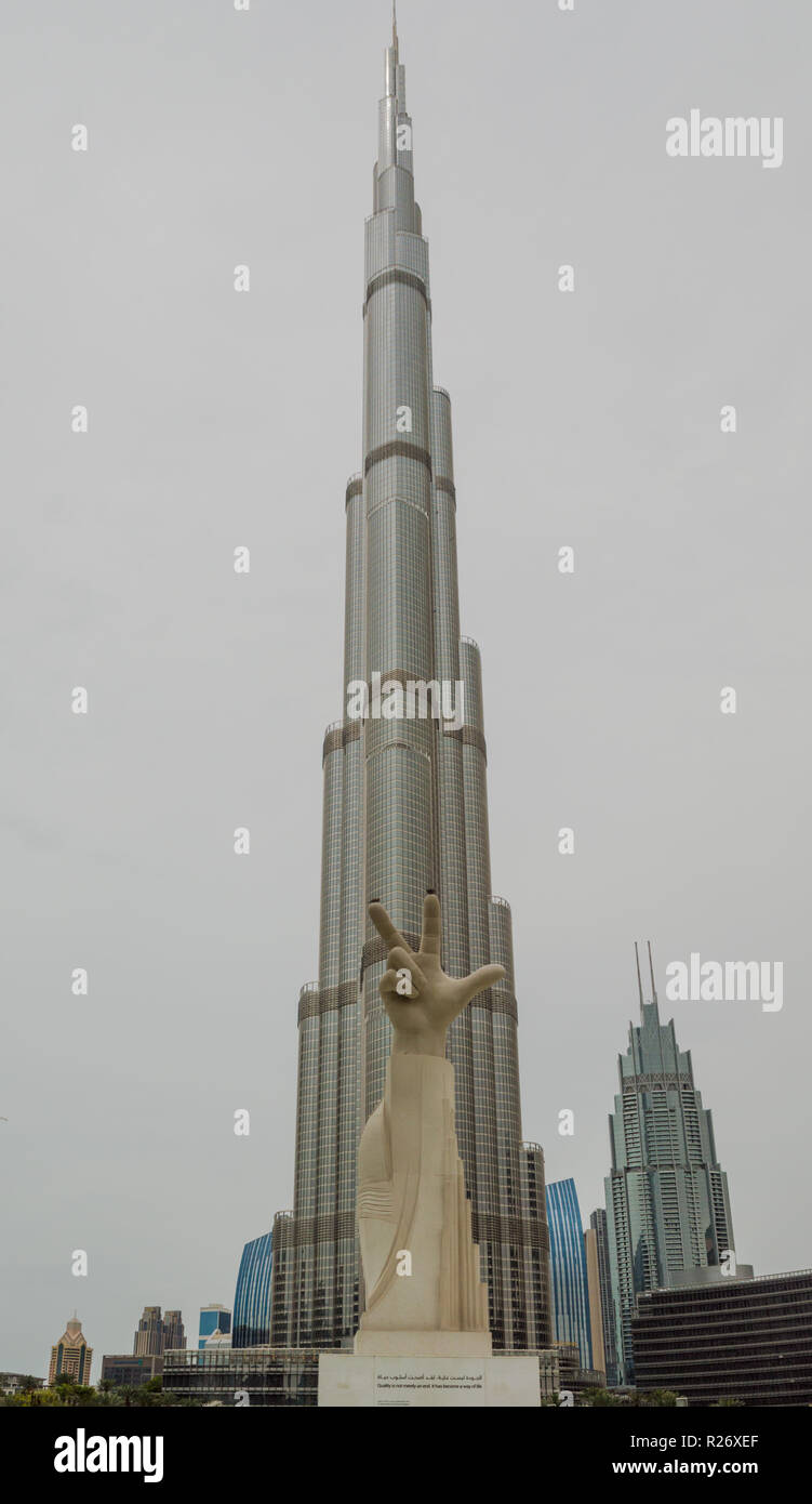 Burj khalifa tallest building in the world hi-res stock photography and ...