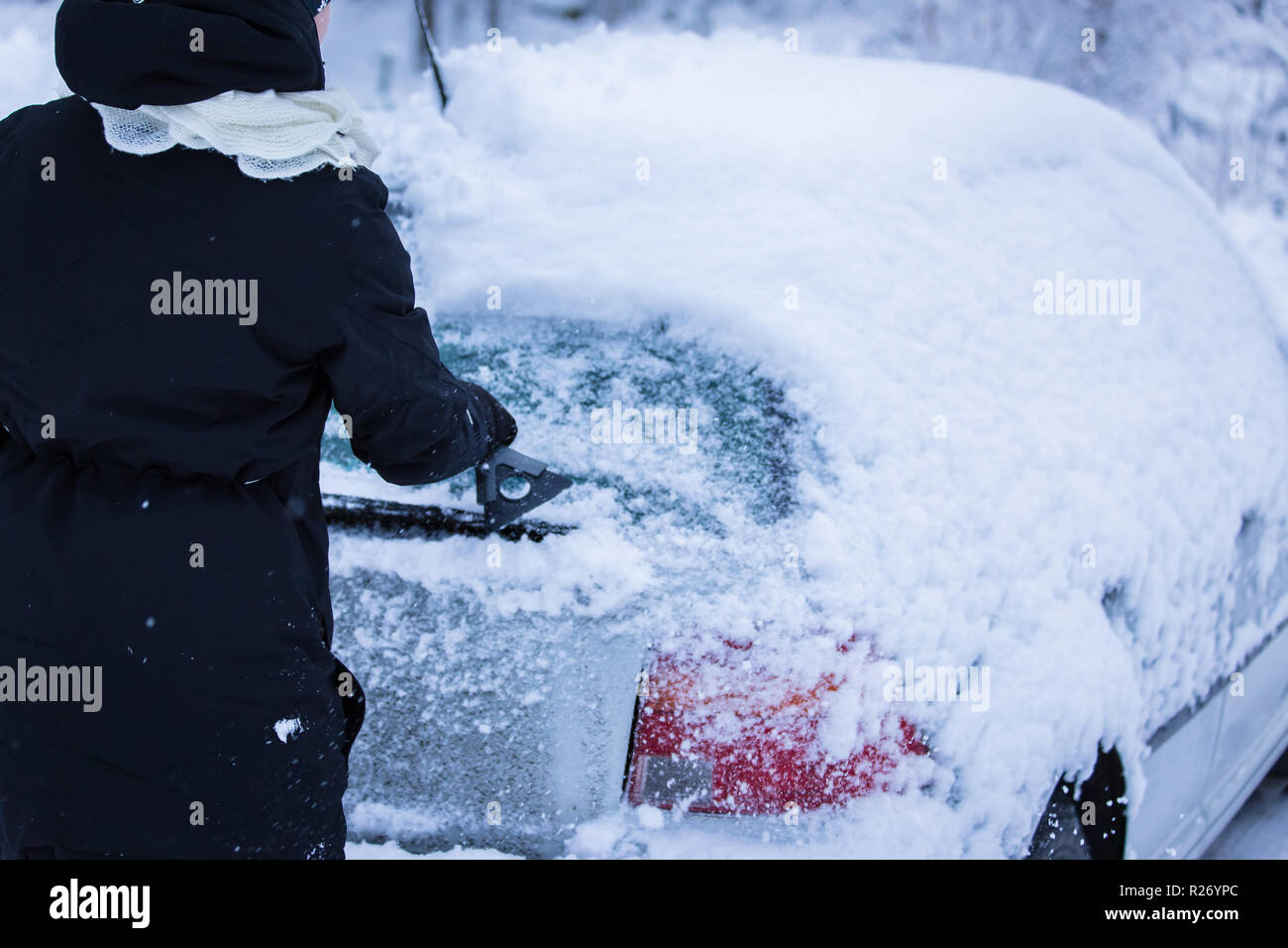 Photo of snowy car Stock Photo - Alamy
