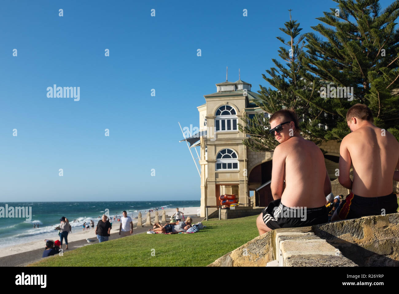 Indiana tea house cottesloe beach hi-res stock photography and images ...