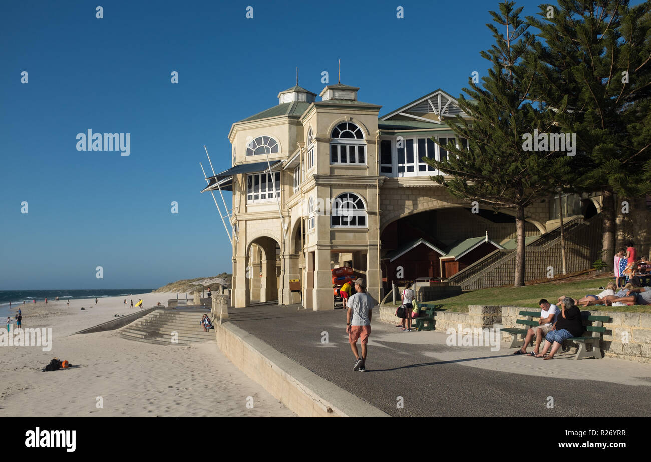 Indiana tea house cottesloe beach hi-res stock photography and images ...