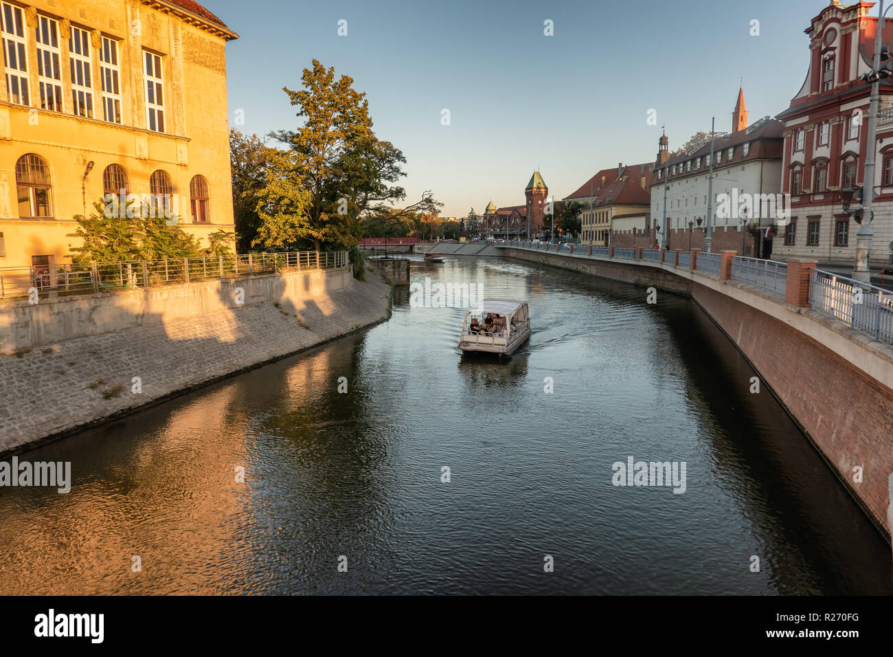 Wroclaw on odra hi-res stock photography and images - Alamy