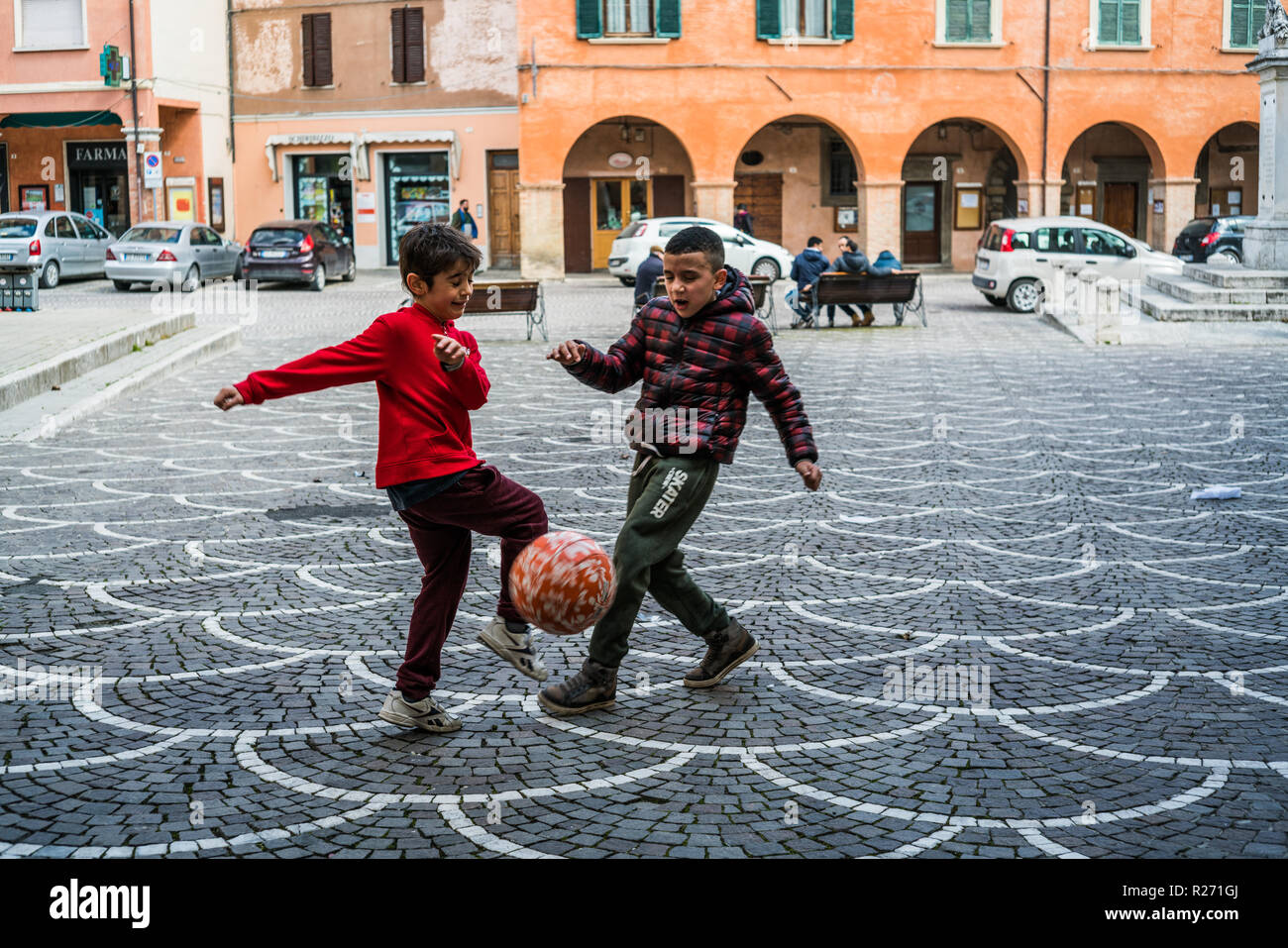 Italian children play soccer hi-res stock photography and images - Alamy