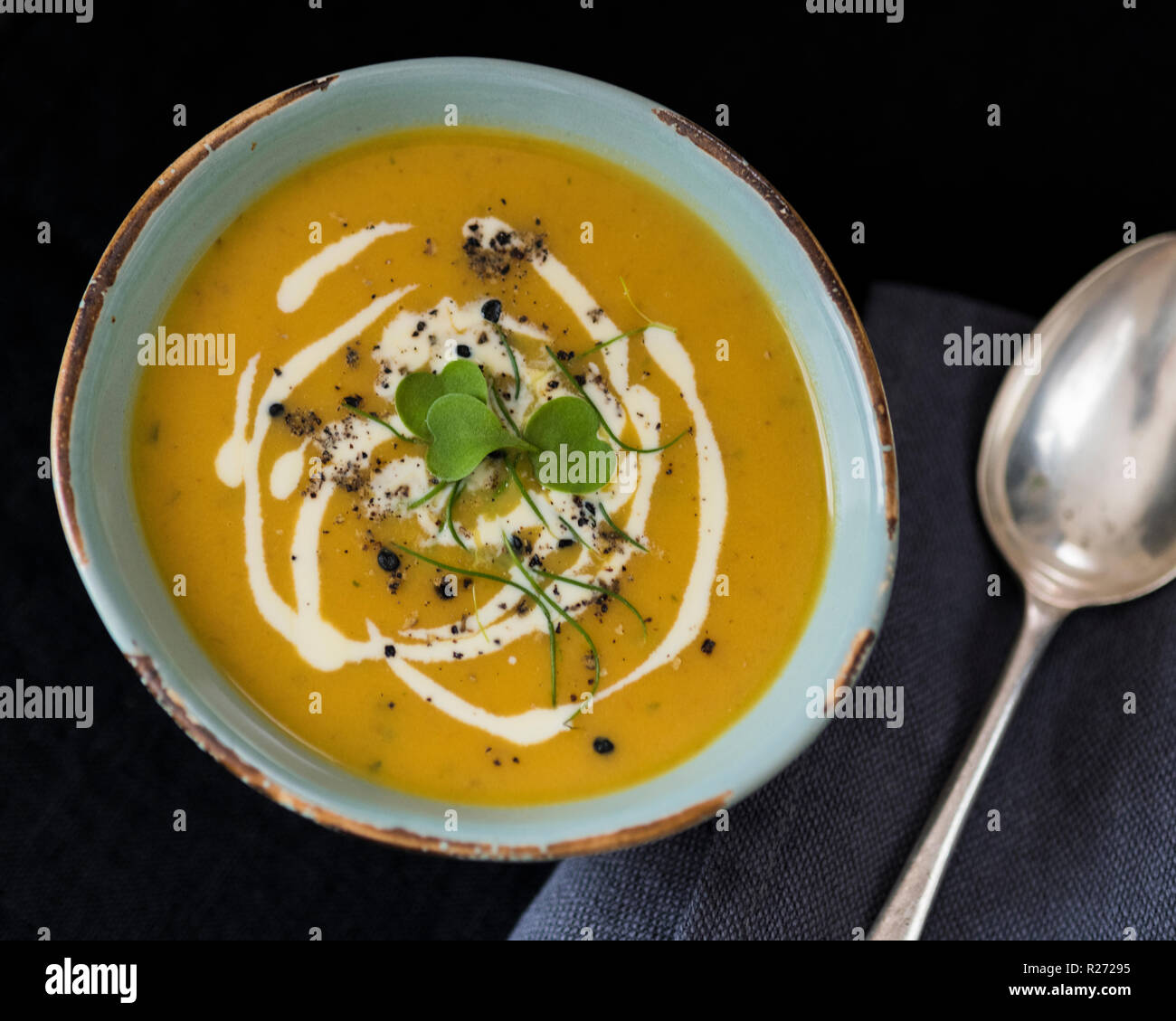 Micro carrots hi-res stock photography and images - Alamy