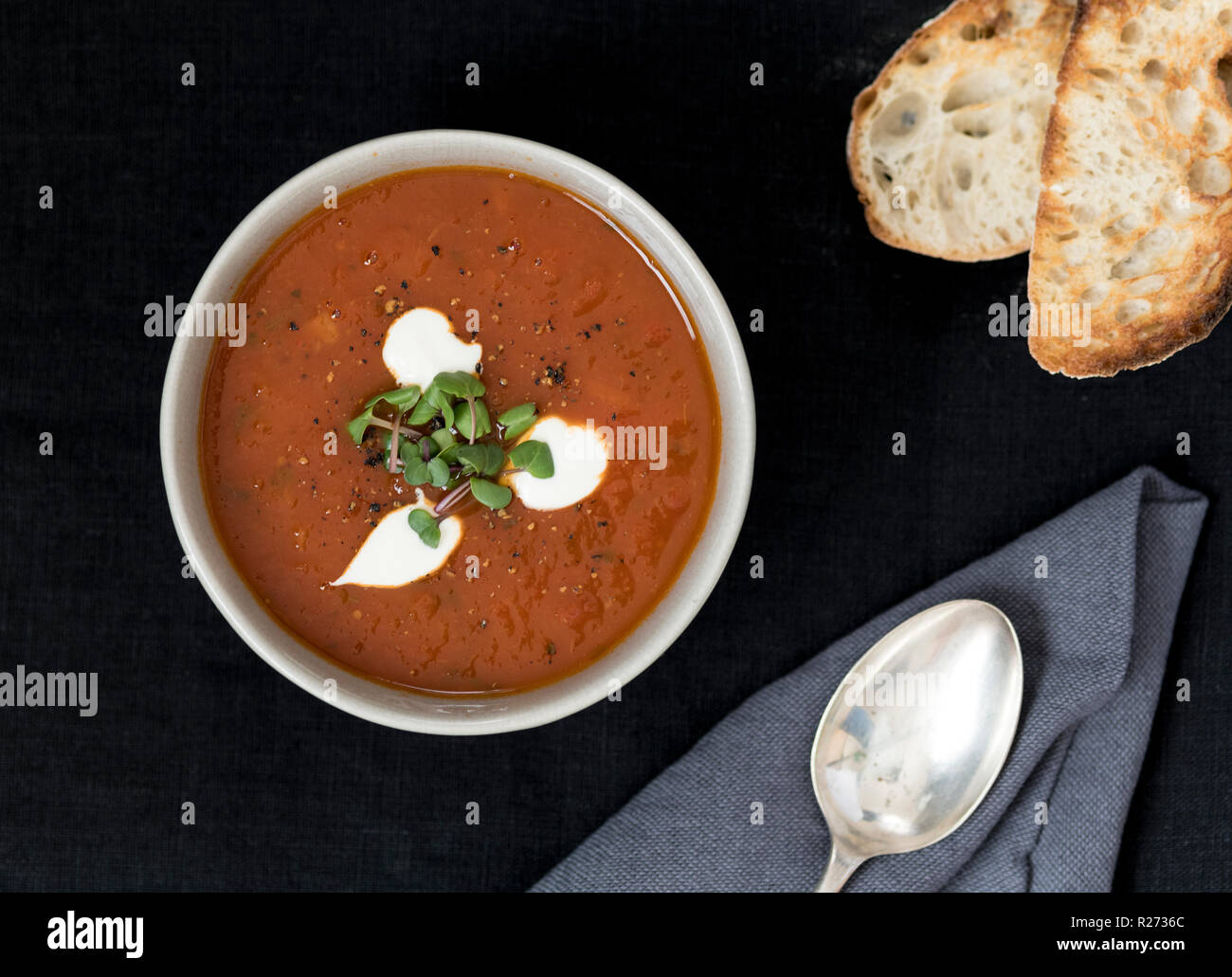 Tomaten suppe with sauerteig toast hi-res stock photography and images ...