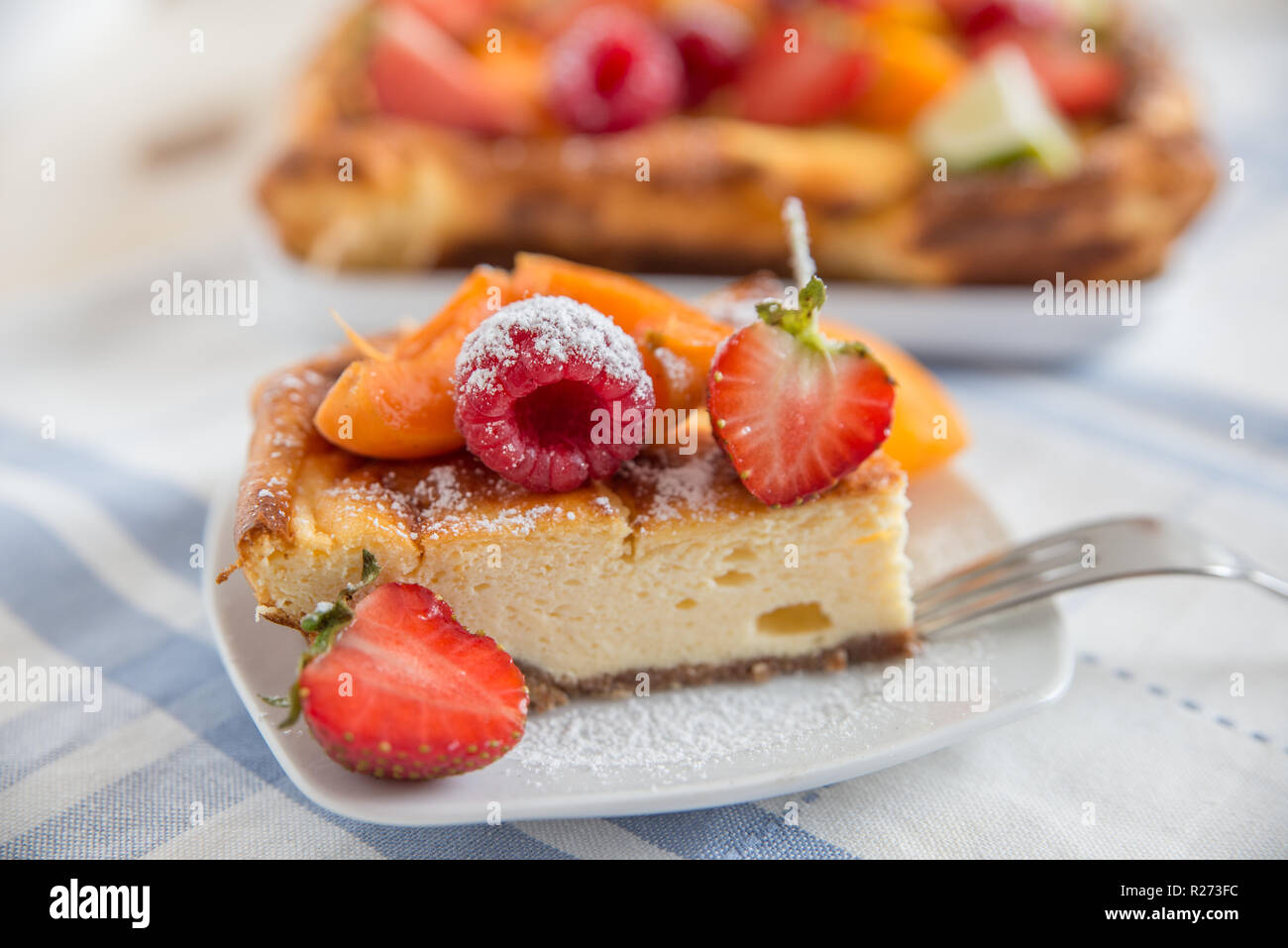 Summer Cheesecake with fruit Stock Photo - Alamy