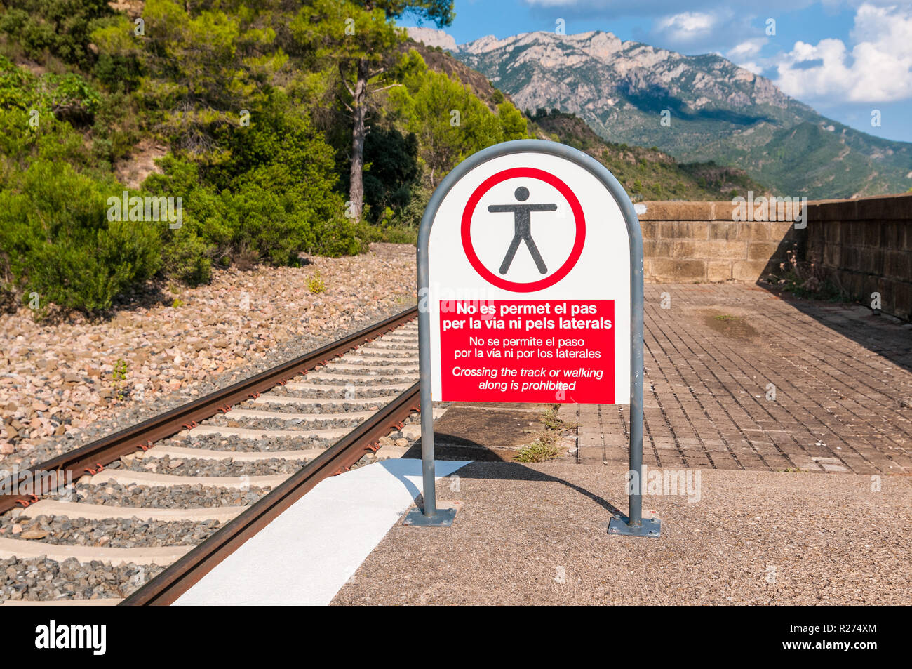 Train station signboard hi-res stock photography and images - Alamy