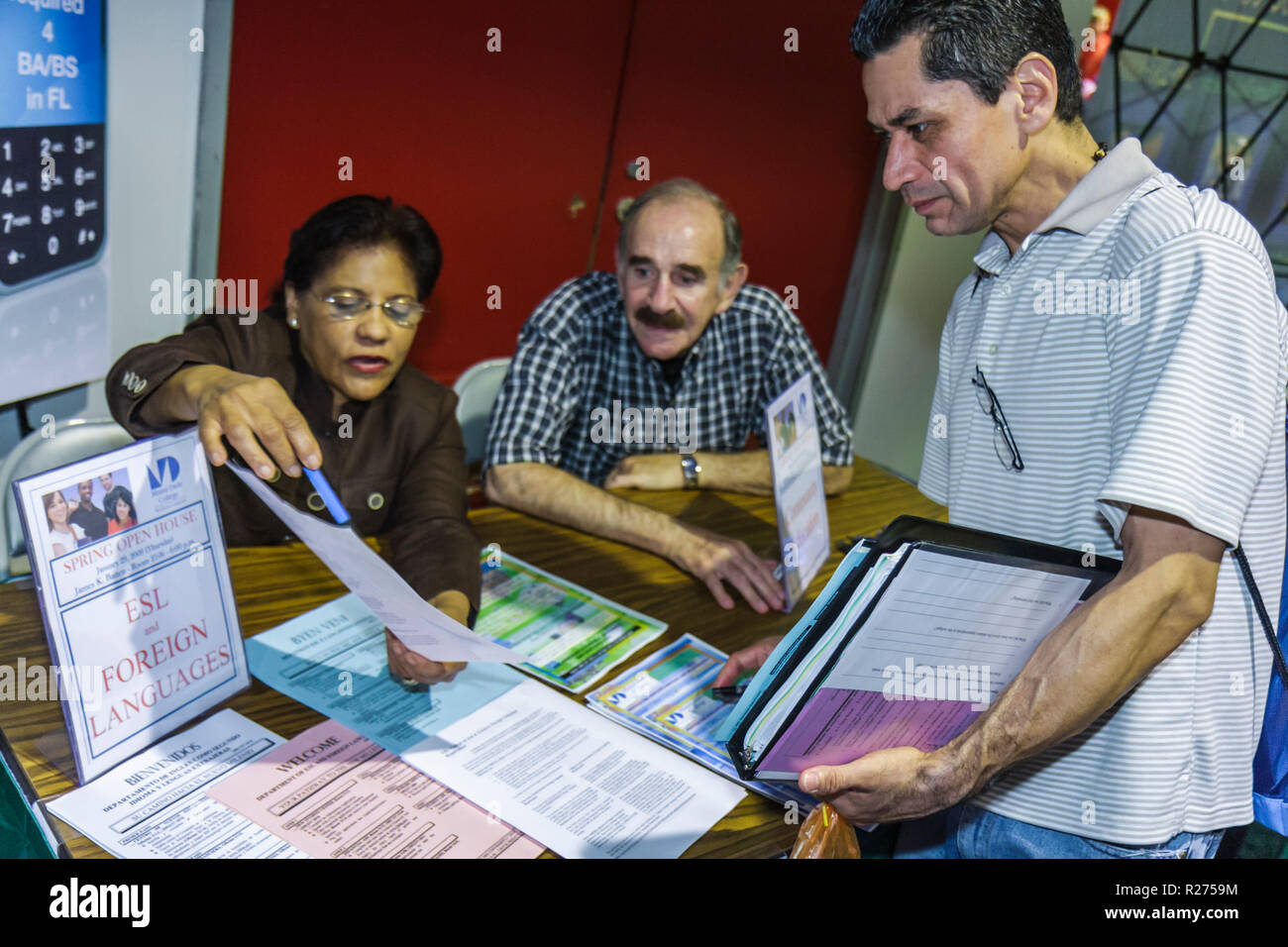 Student students esl hi-res stock photography and images - Alamy