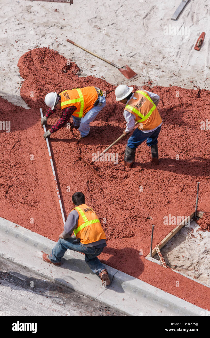 Construction workers tools hi-res stock photography and images - Alamy
