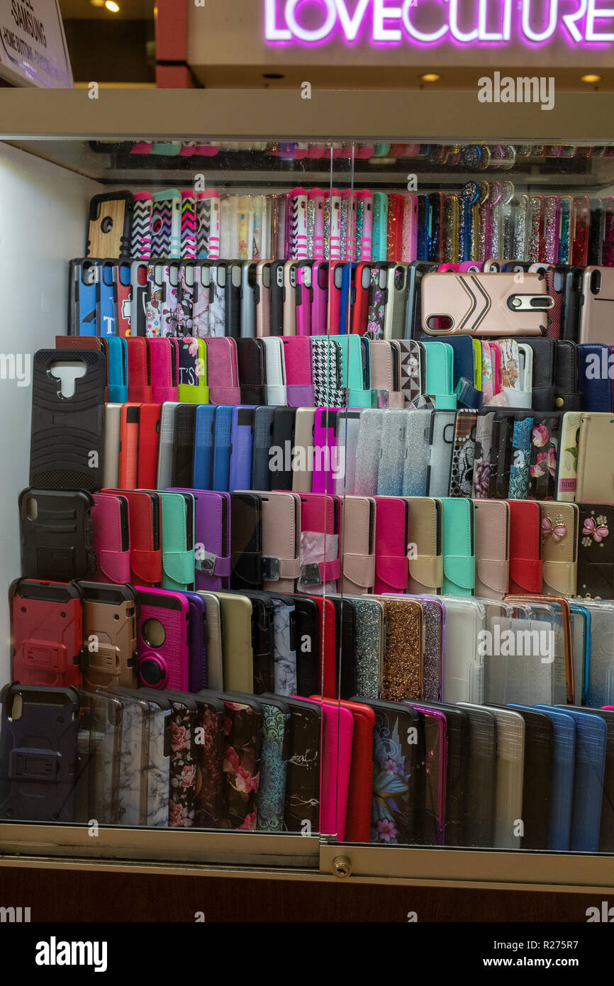 Display of cell phone cases hi-res stock photography and images - Alamy