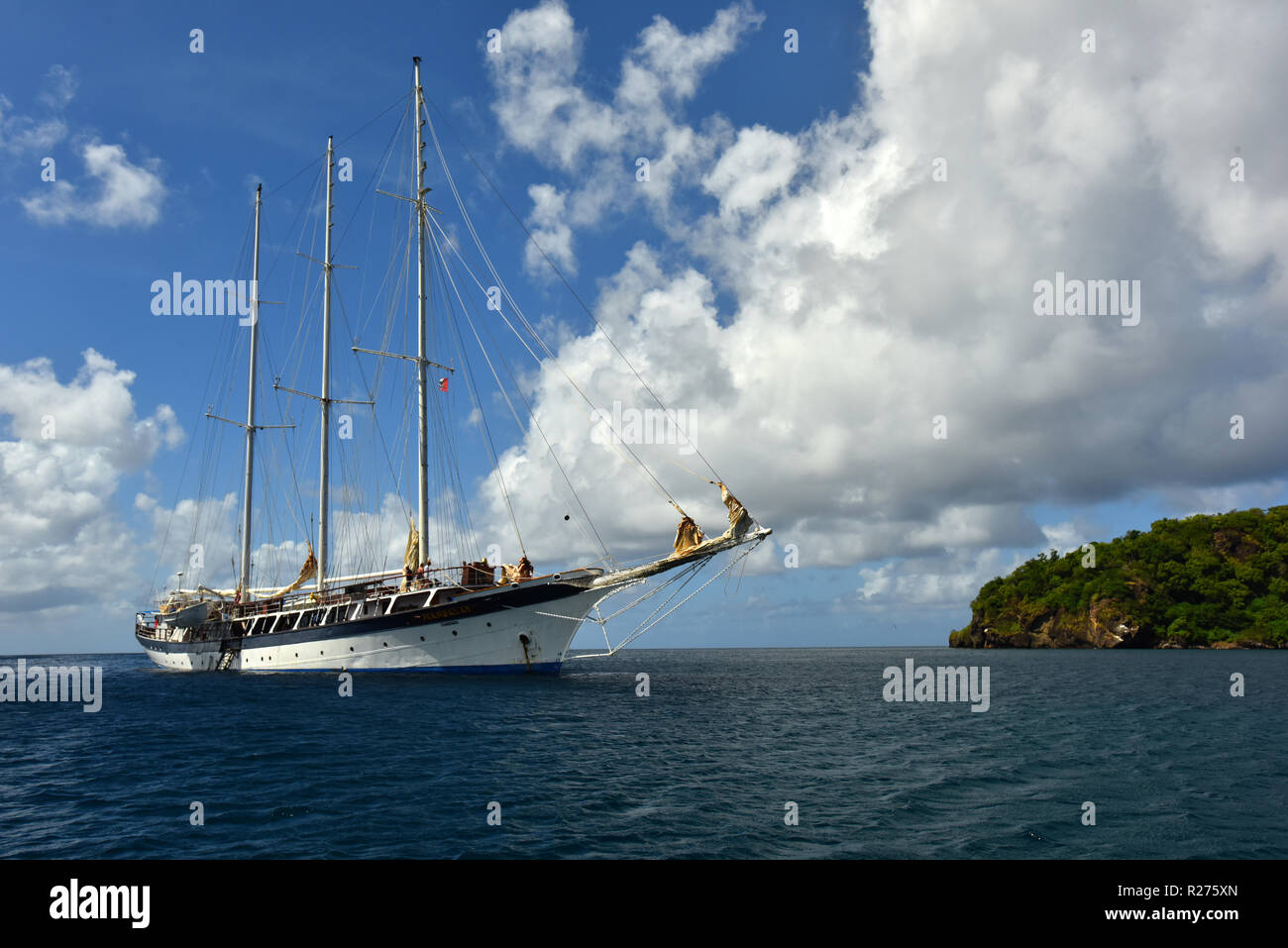 Side view of sailing boat in cruise Stock Photo - Alamy