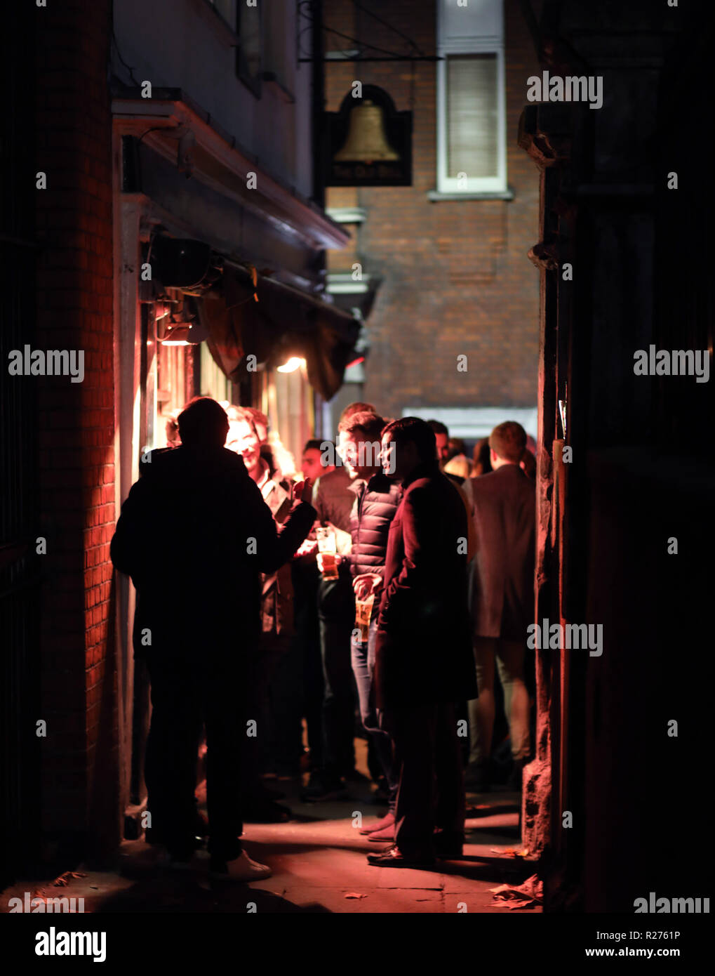 Pub Drinking Outside High Resolution Stock Photography and Images - Alamy