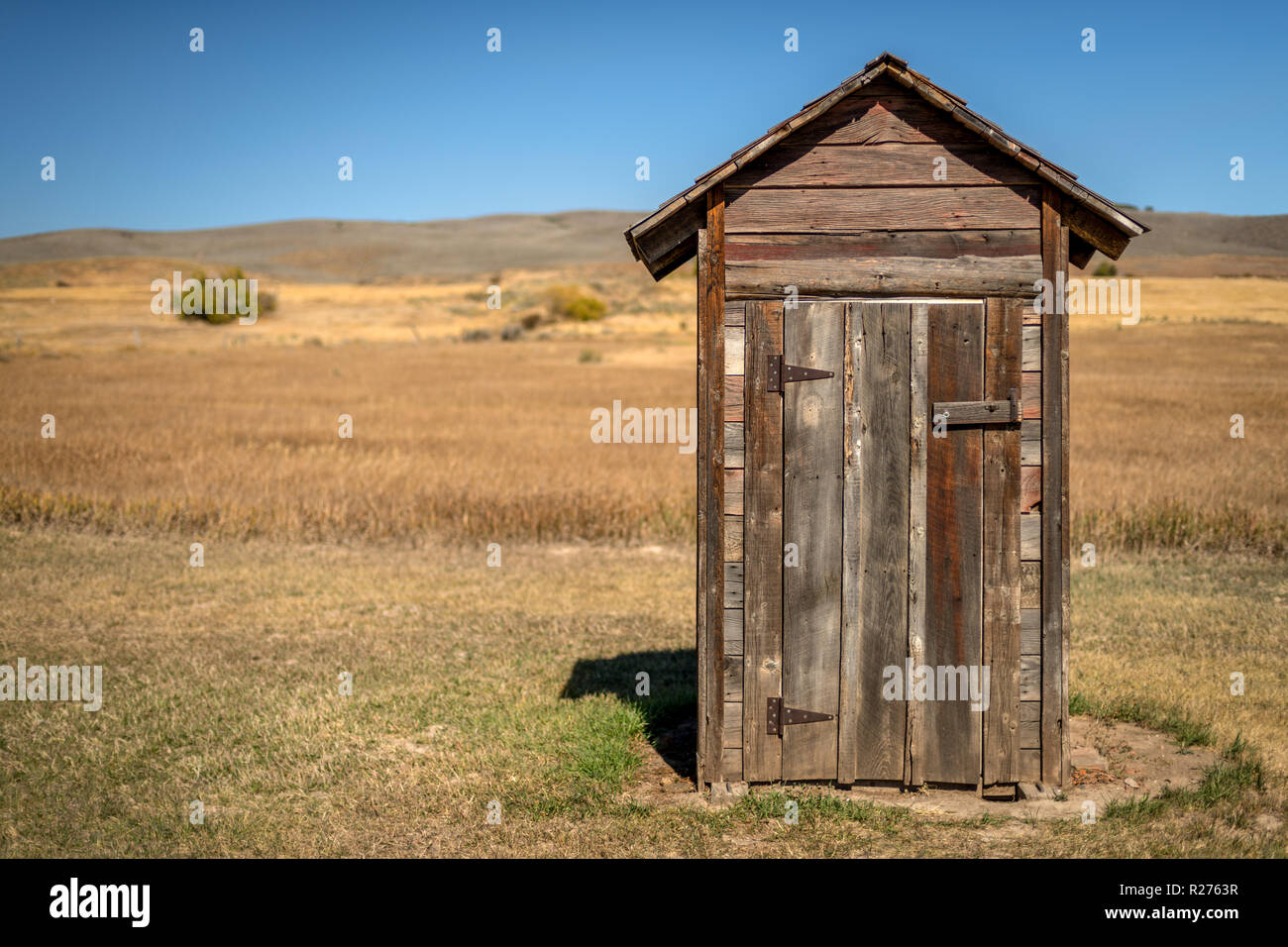 Outhouse idaho hi-res stock photography and images - Alamy