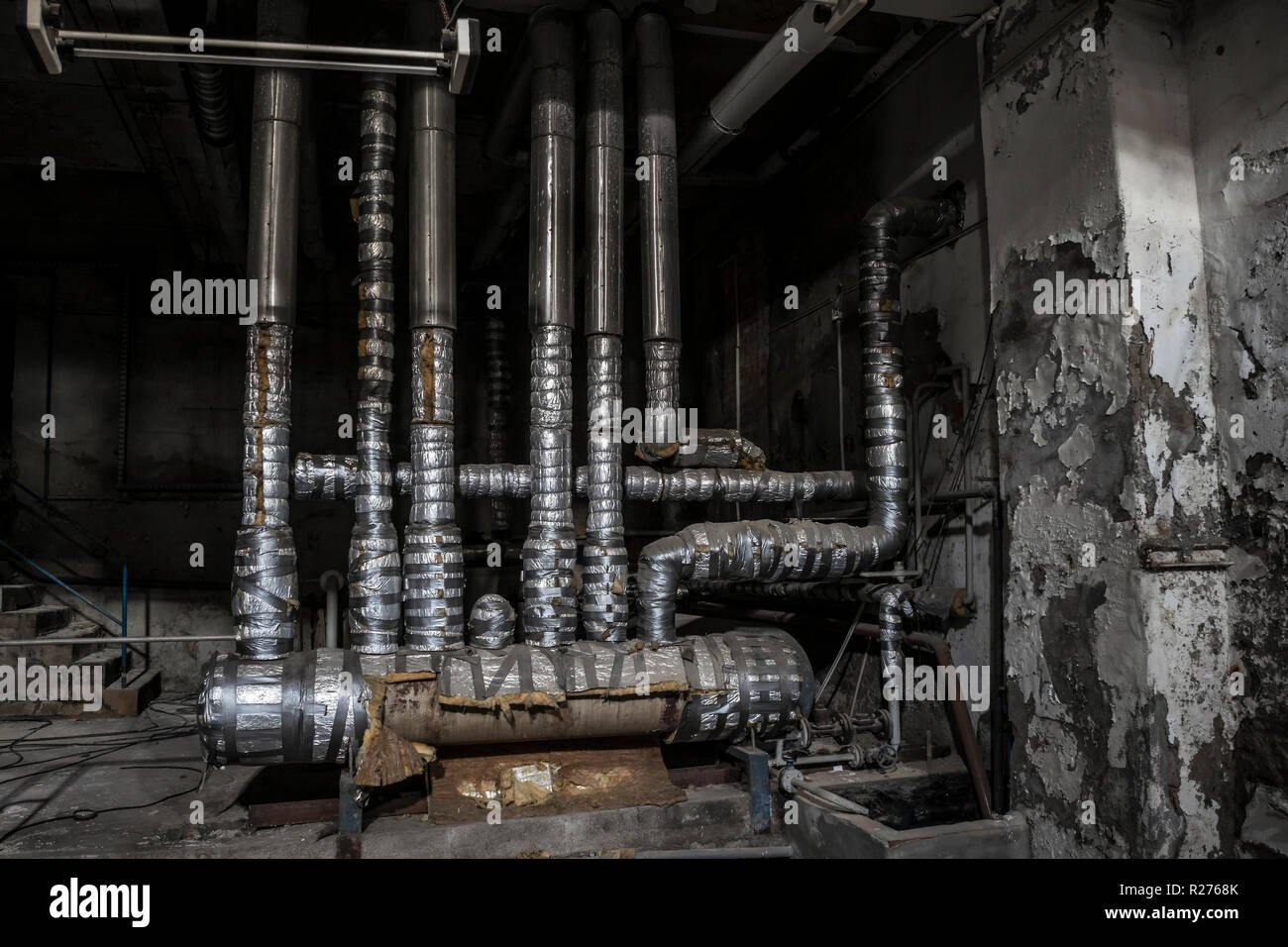 Old piping in abandoned building hi-res stock photography and images ...