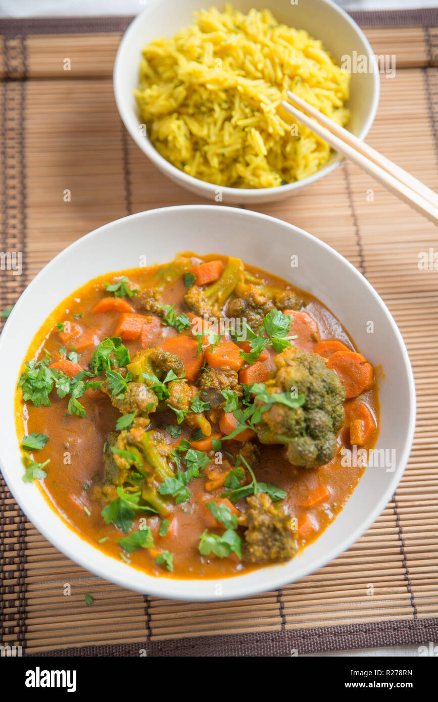 Chicken Curry with rice Stock Photo - Alamy