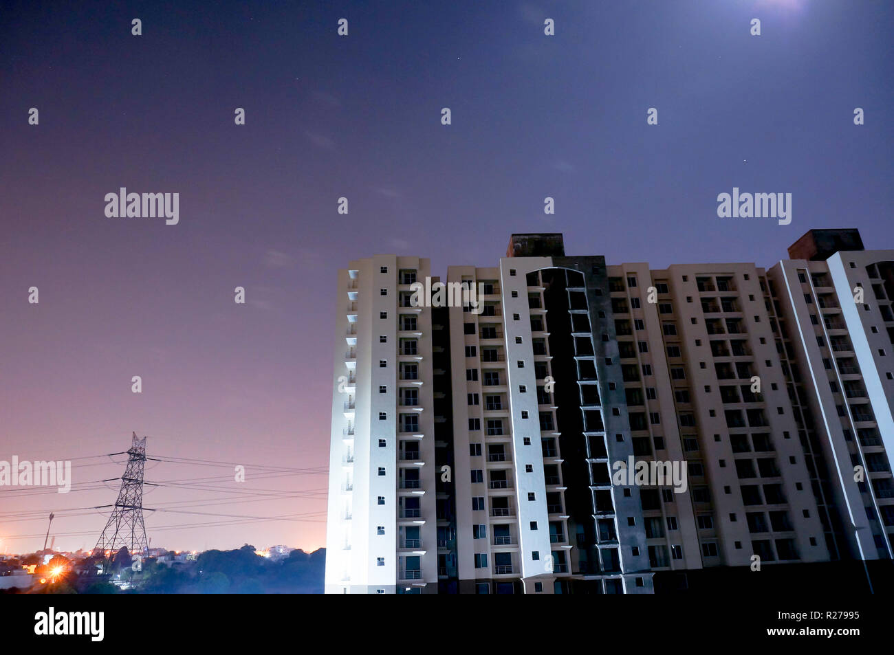 Buildings dusk in noida india hi-res stock photography and images - Alamy