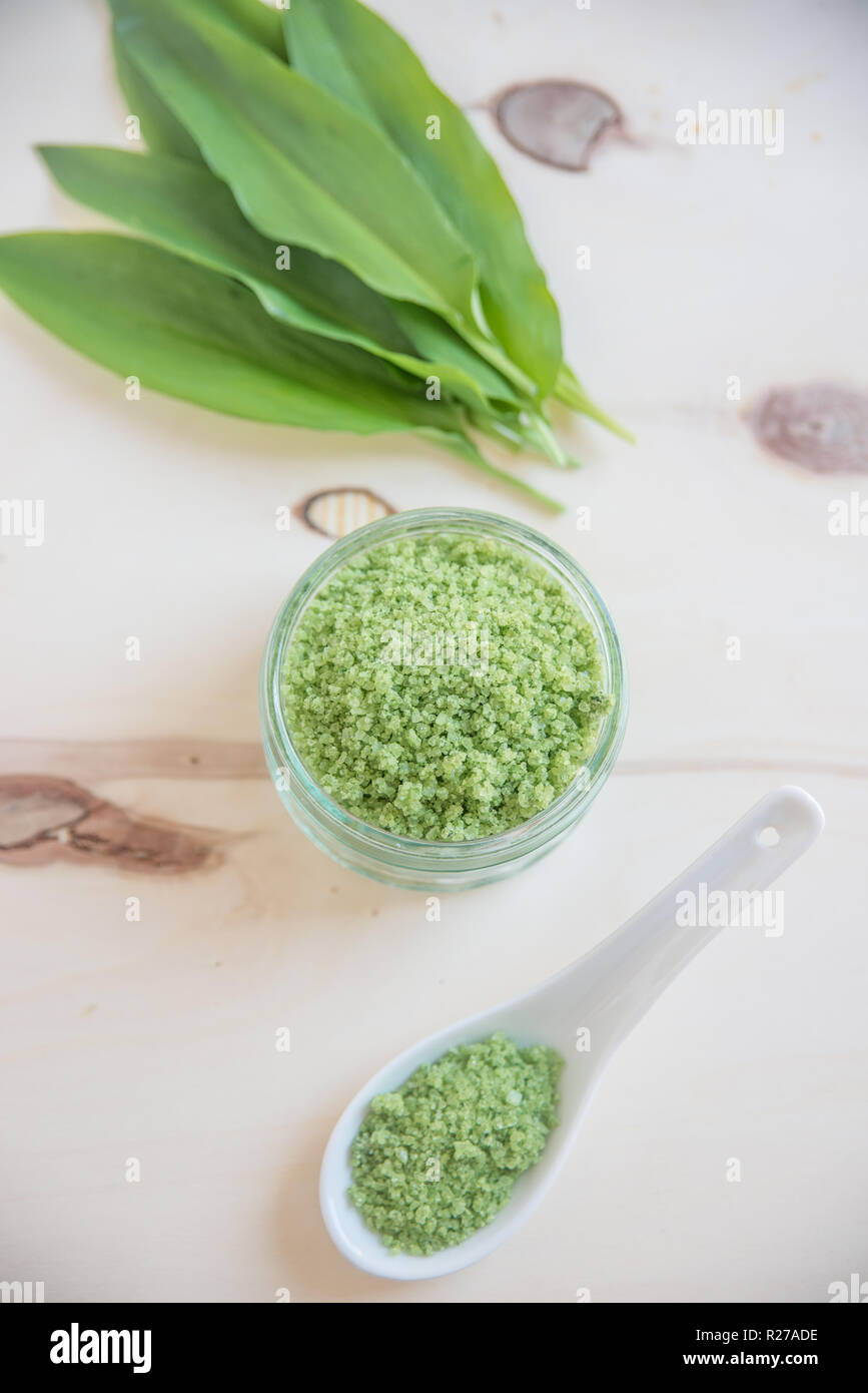 Wild garlic Salt Stock Photo - Alamy