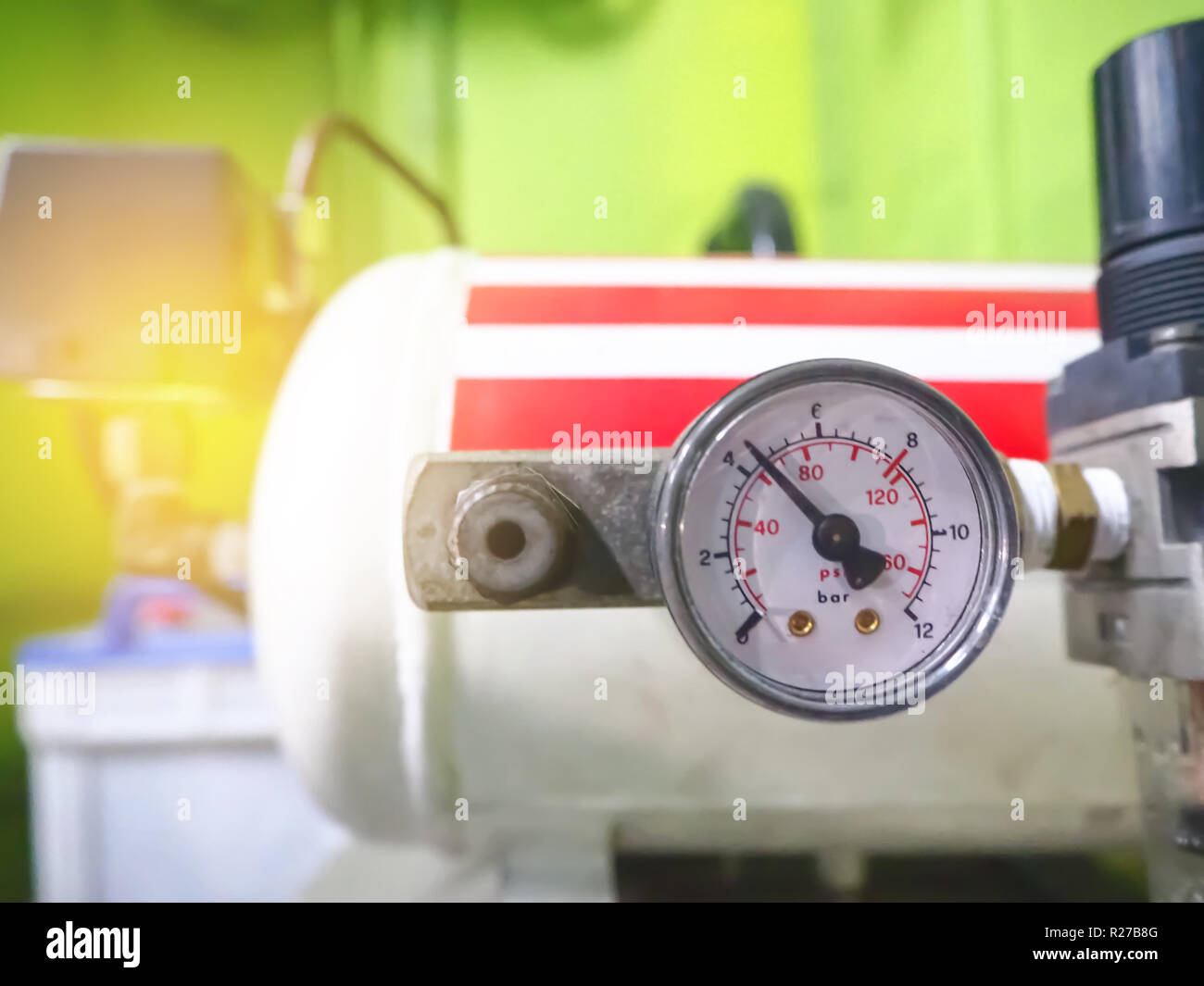 Instrument air compressors hi-res stock photography and images - Alamy