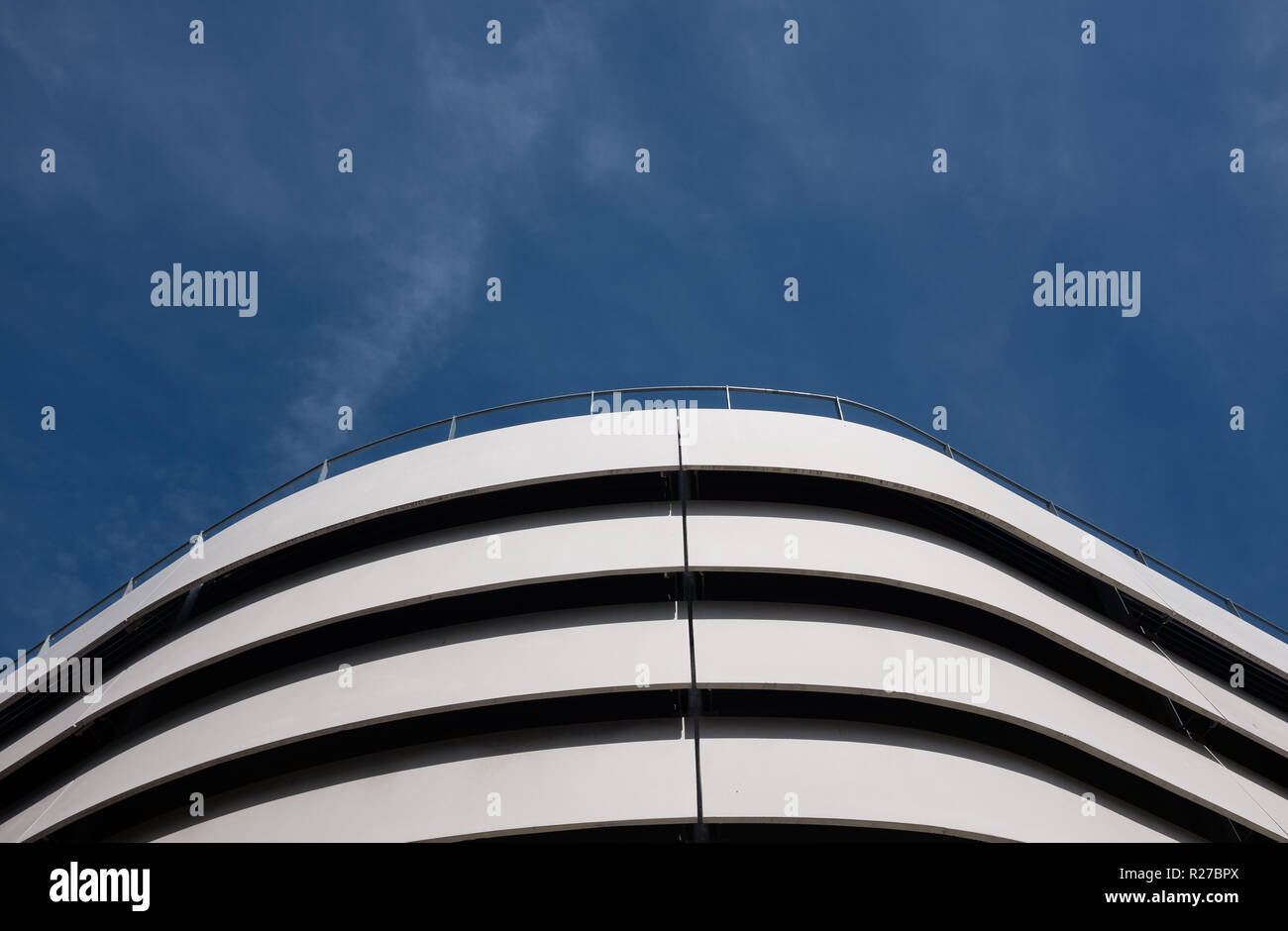 Car park multistory parking lot hi-res stock photography and images - Alamy