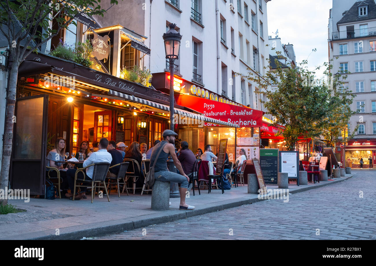 Quartier latin paris hi-res stock photography and images - Alamy